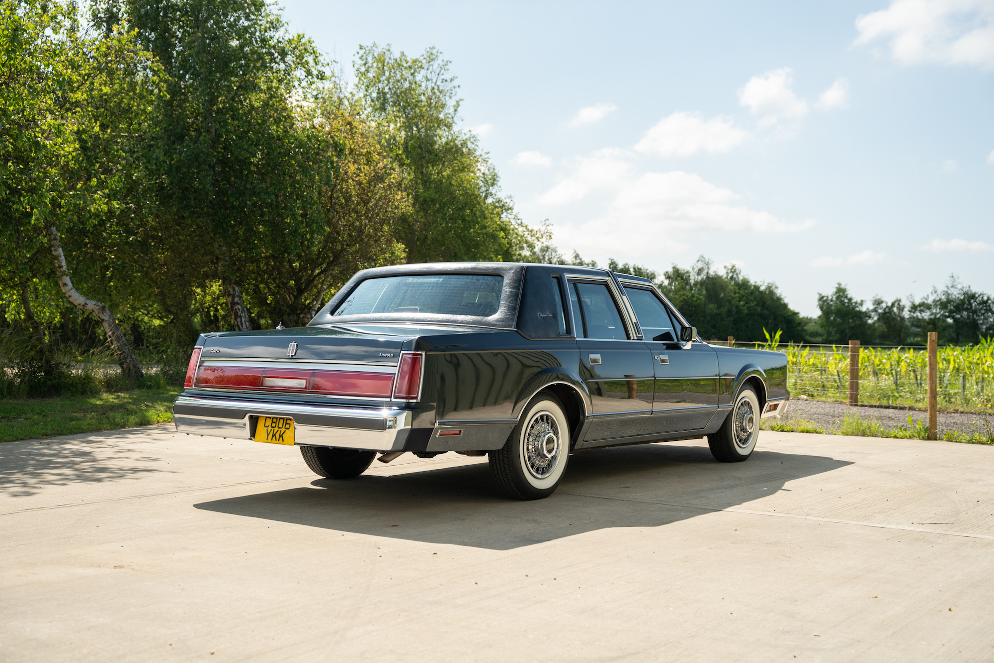 1986 LINCOLN TOWN CAR