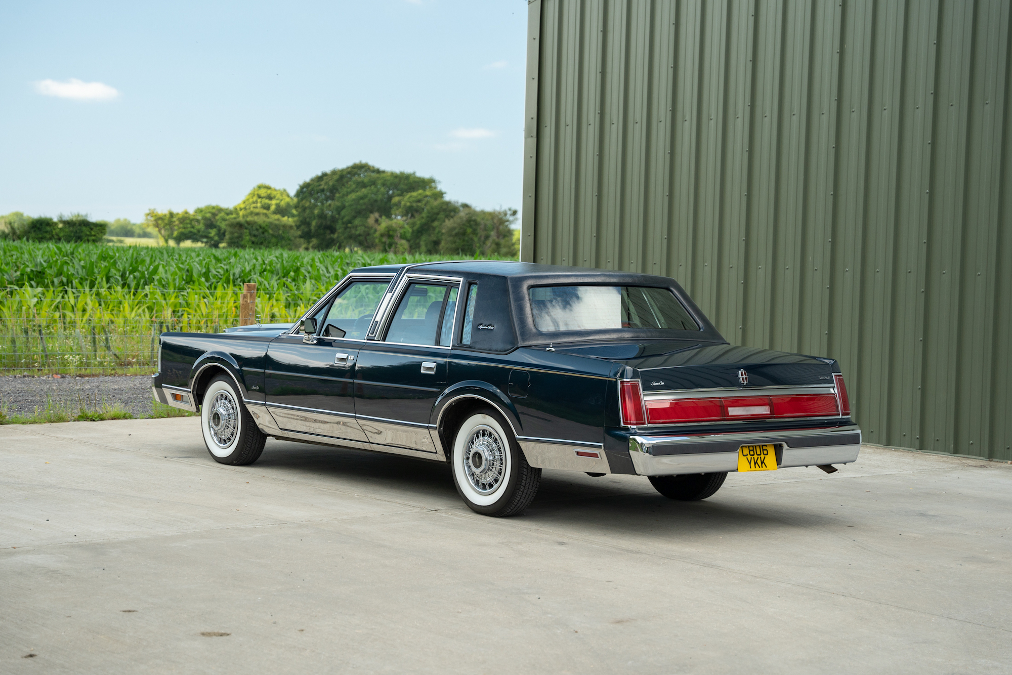 1986 LINCOLN TOWN CAR