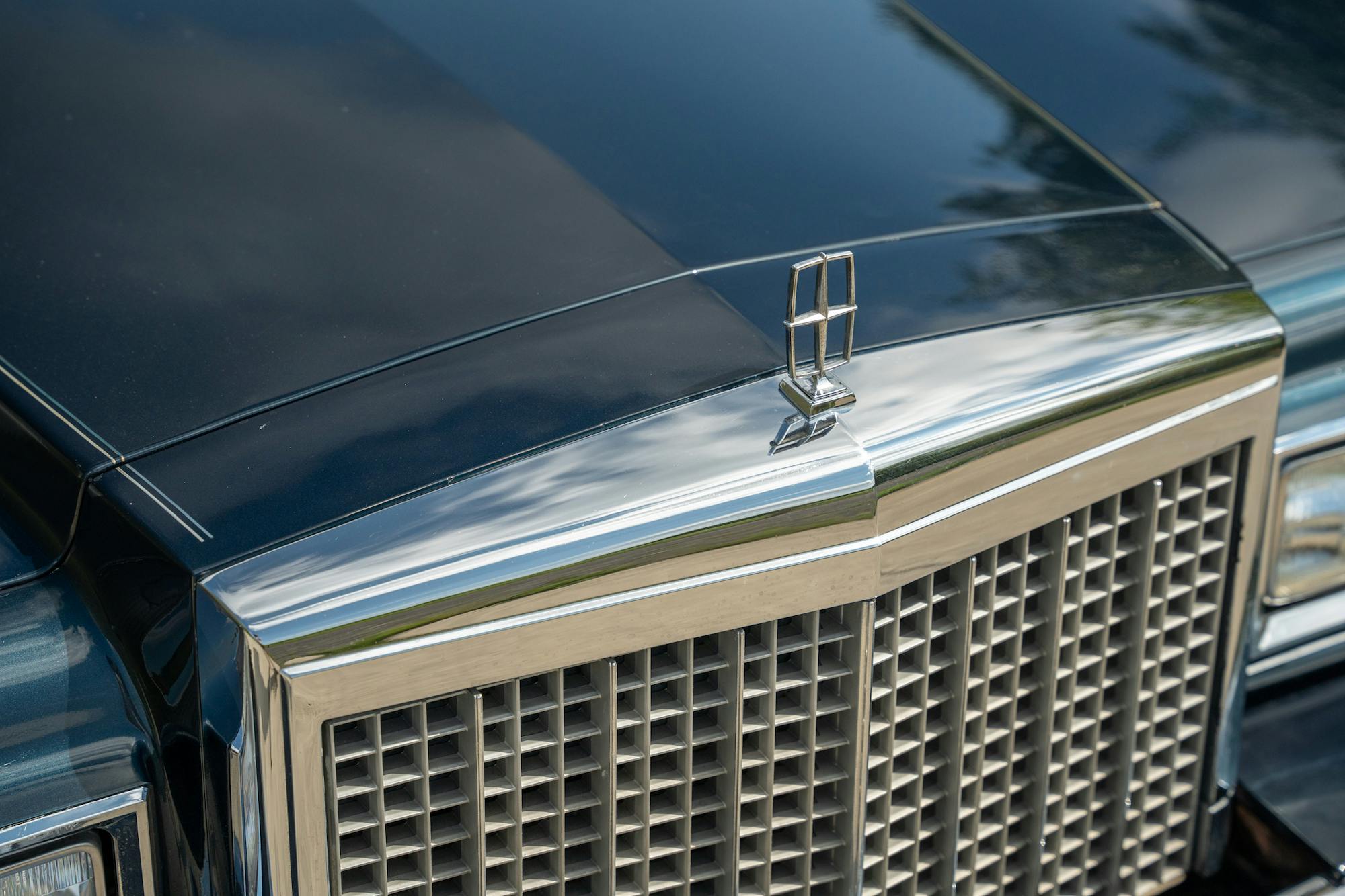 1986 LINCOLN TOWN CAR