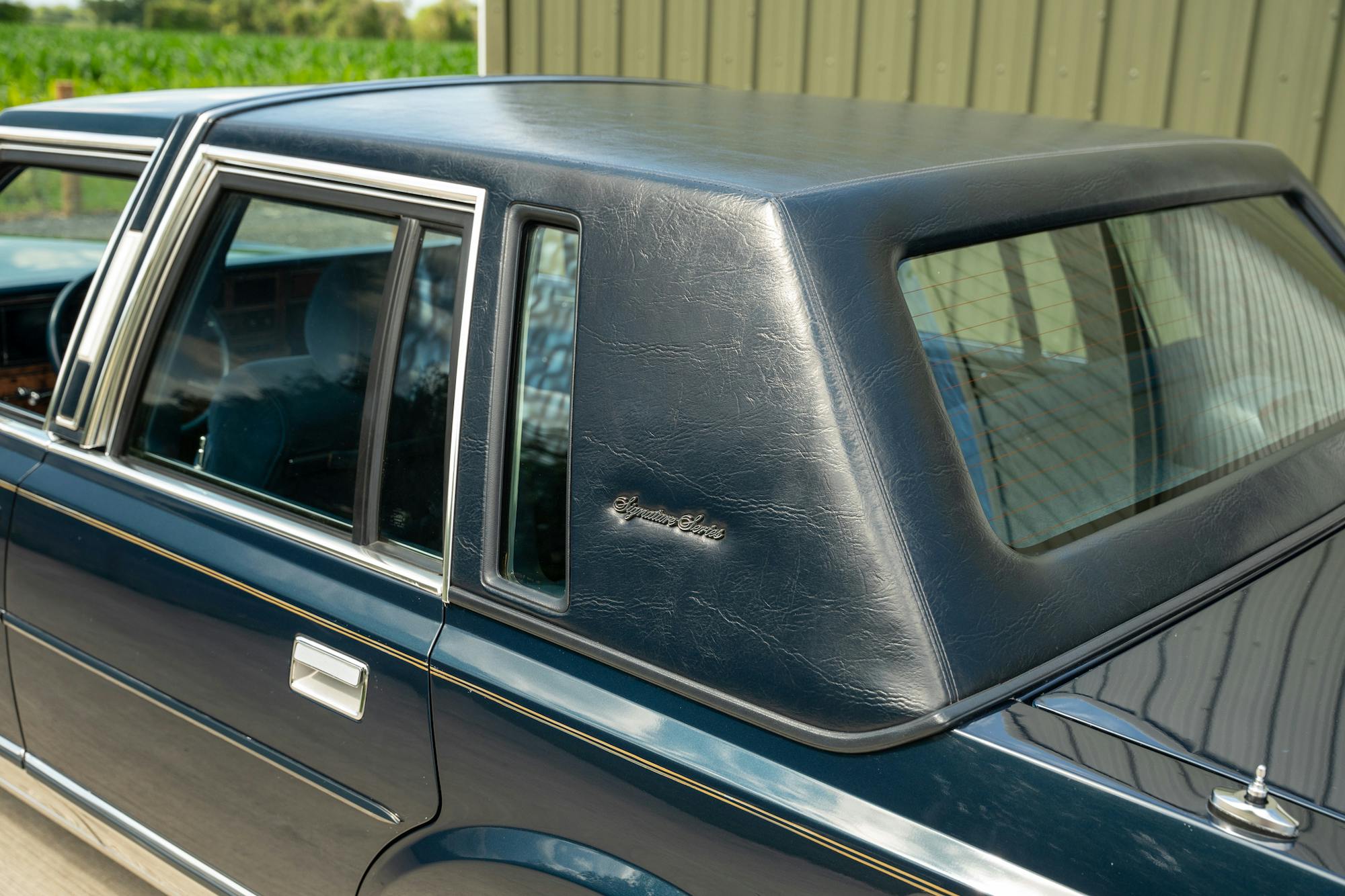 1986 LINCOLN TOWN CAR