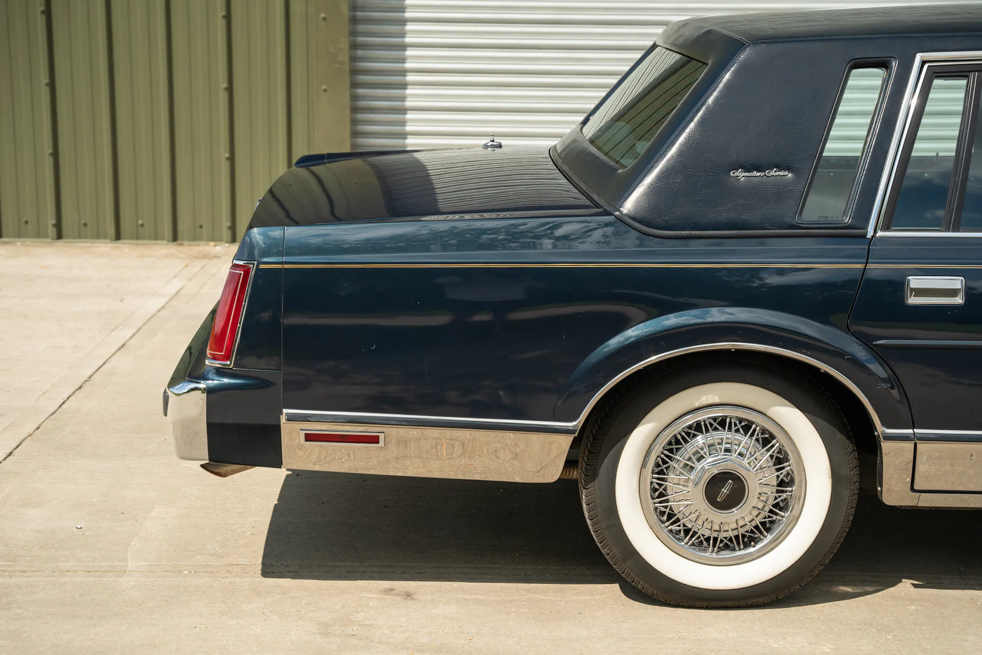 1986 LINCOLN TOWN CAR