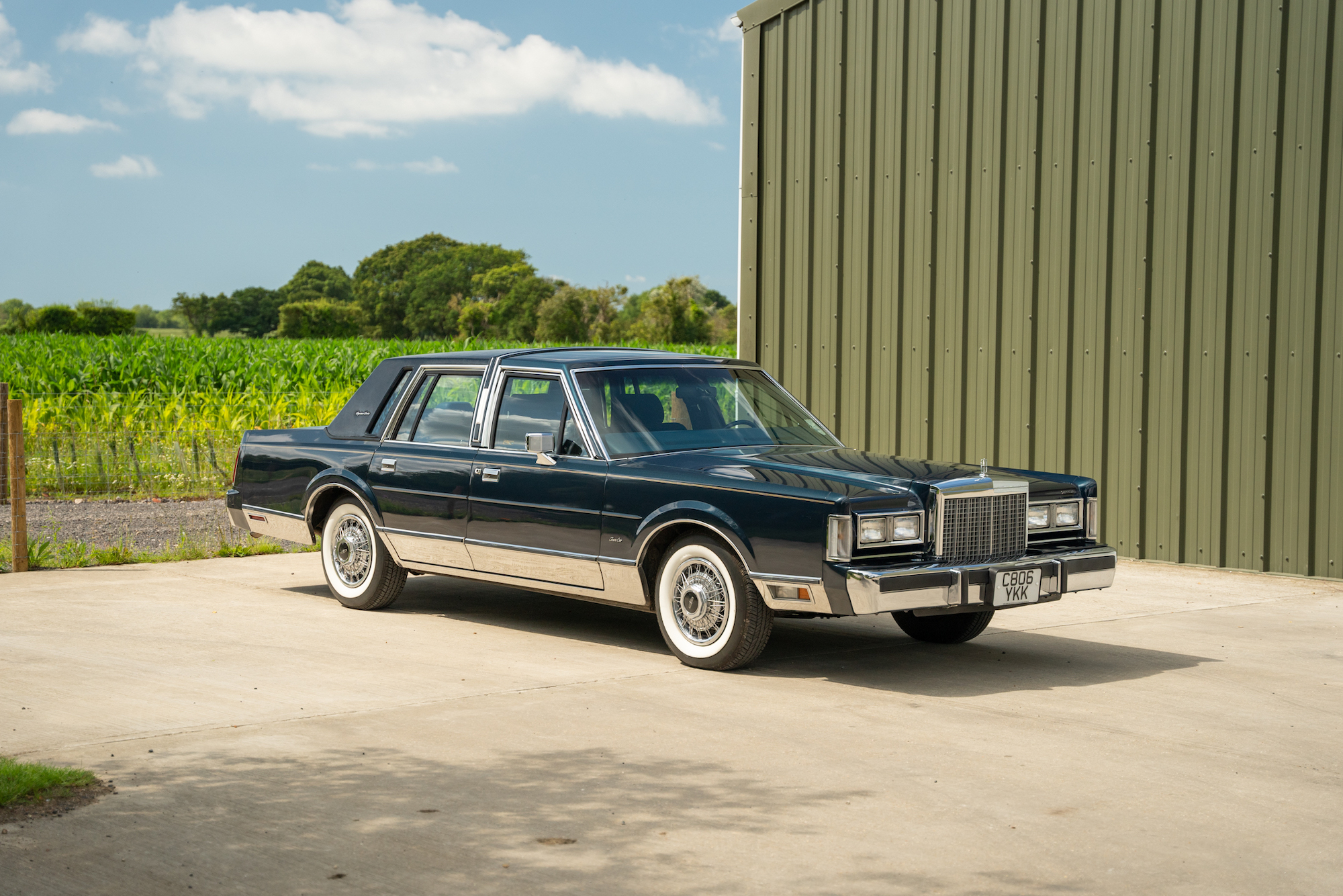 1986 LINCOLN TOWN CAR