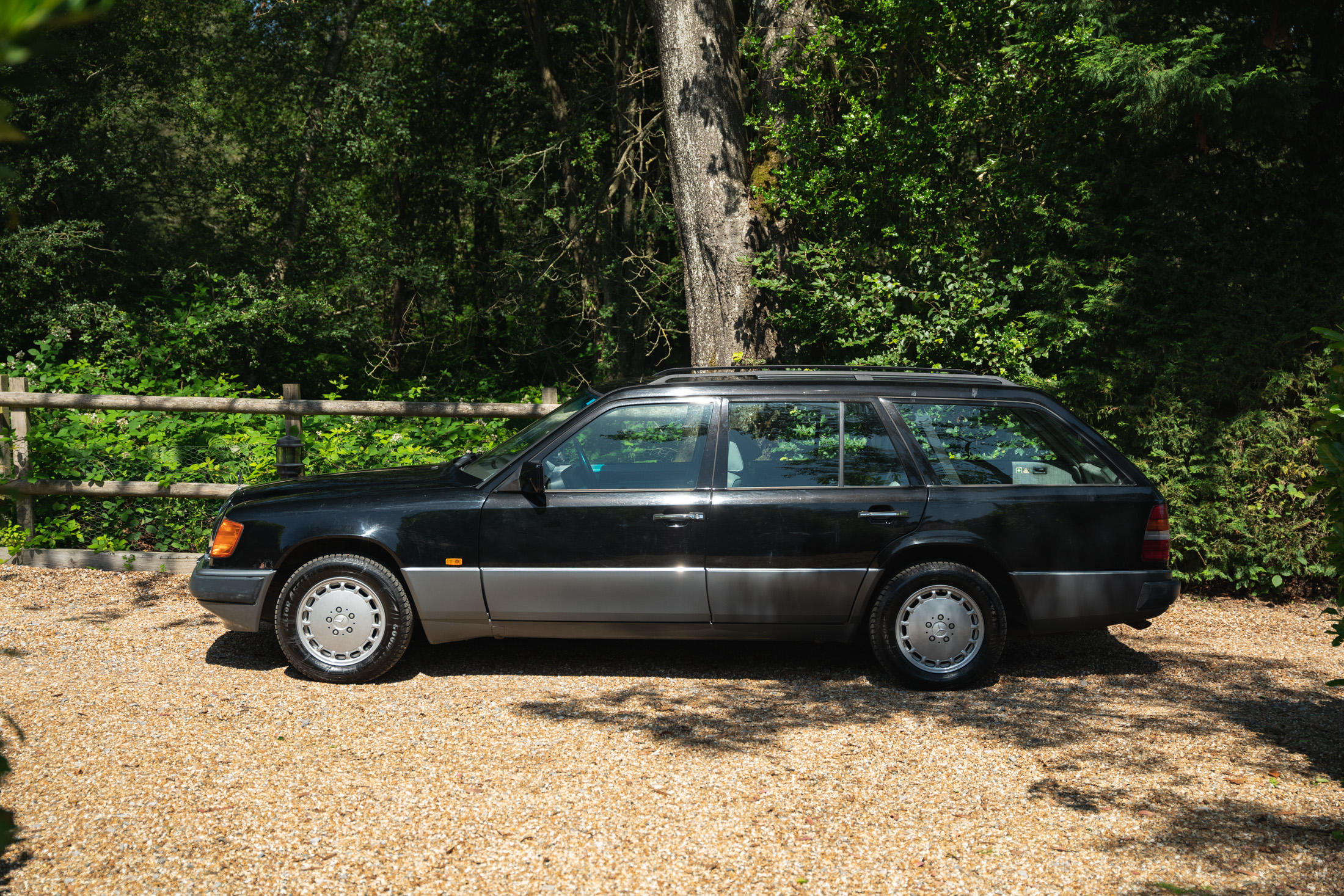 1991 MERCEDES-BENZ (W124) 300TE - 4MATIC for sale by auction in Horsham ...