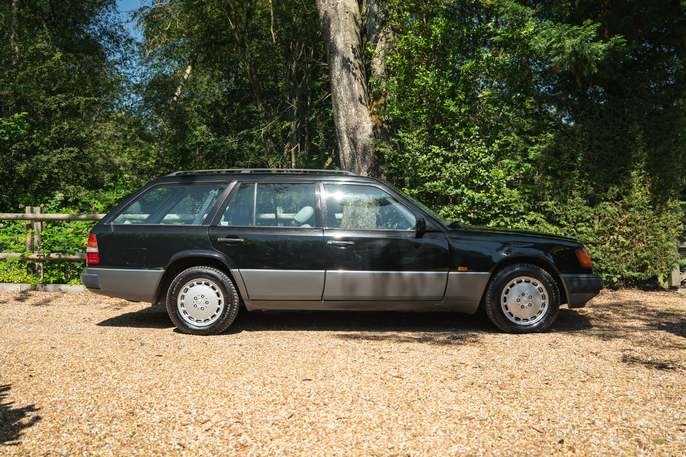 1991 MERCEDES-BENZ (W124) 300TE - 4MATIC