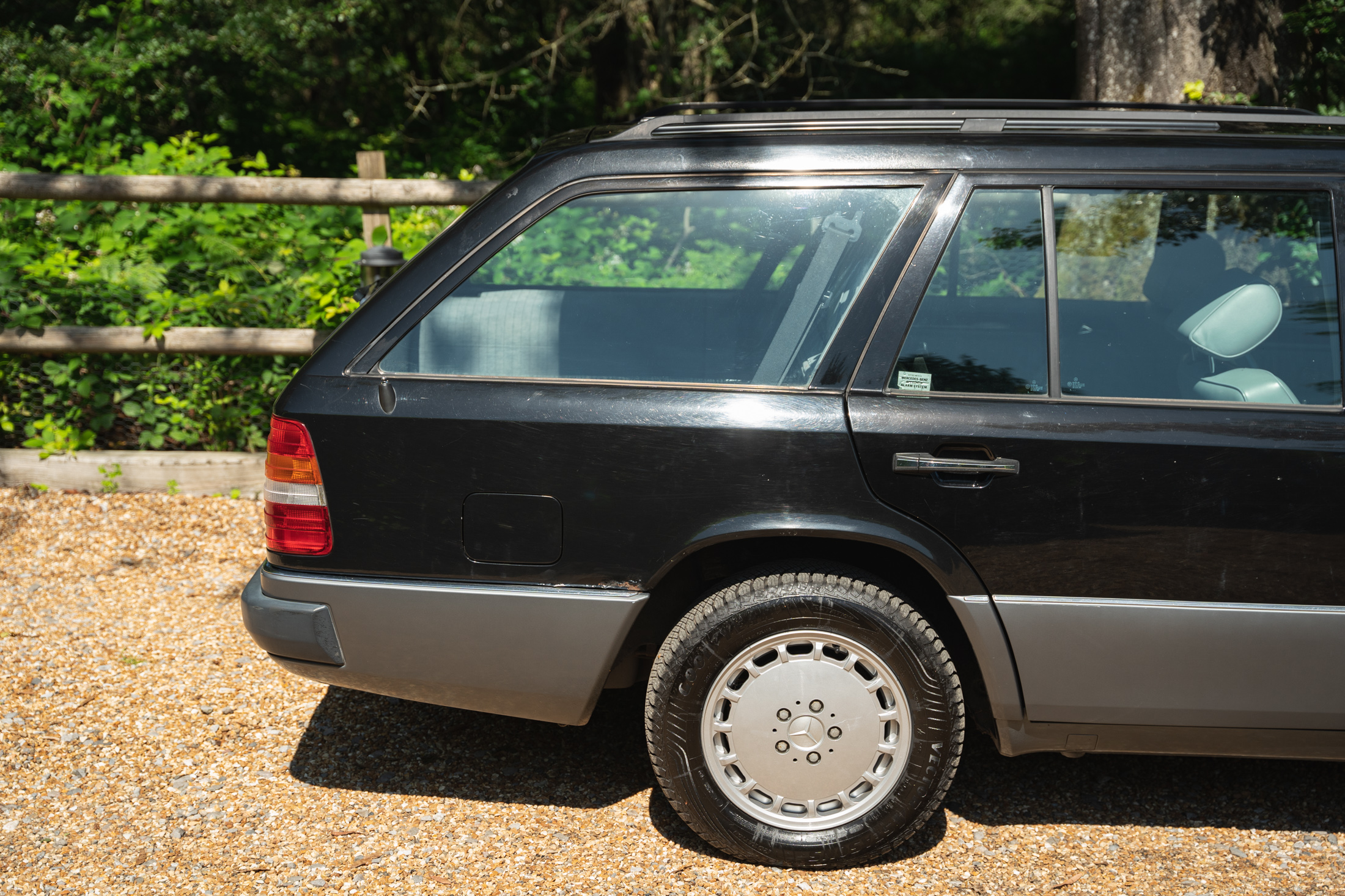 1991 MERCEDES-BENZ (W124) 300TE - 4MATIC
