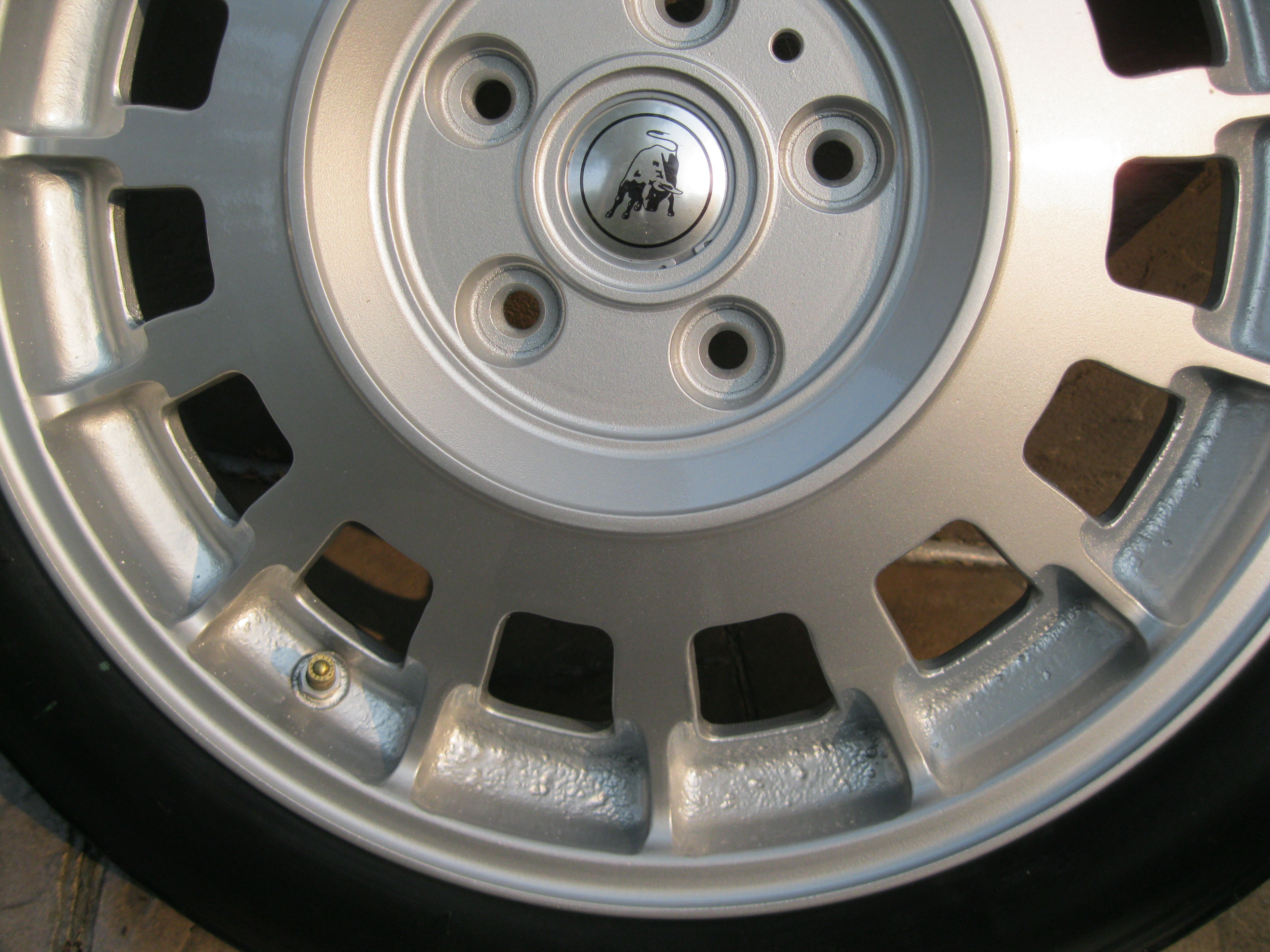LAMBORGHINI COUNTACH SPARE WHEEL for sale by auction in Mississauga ...