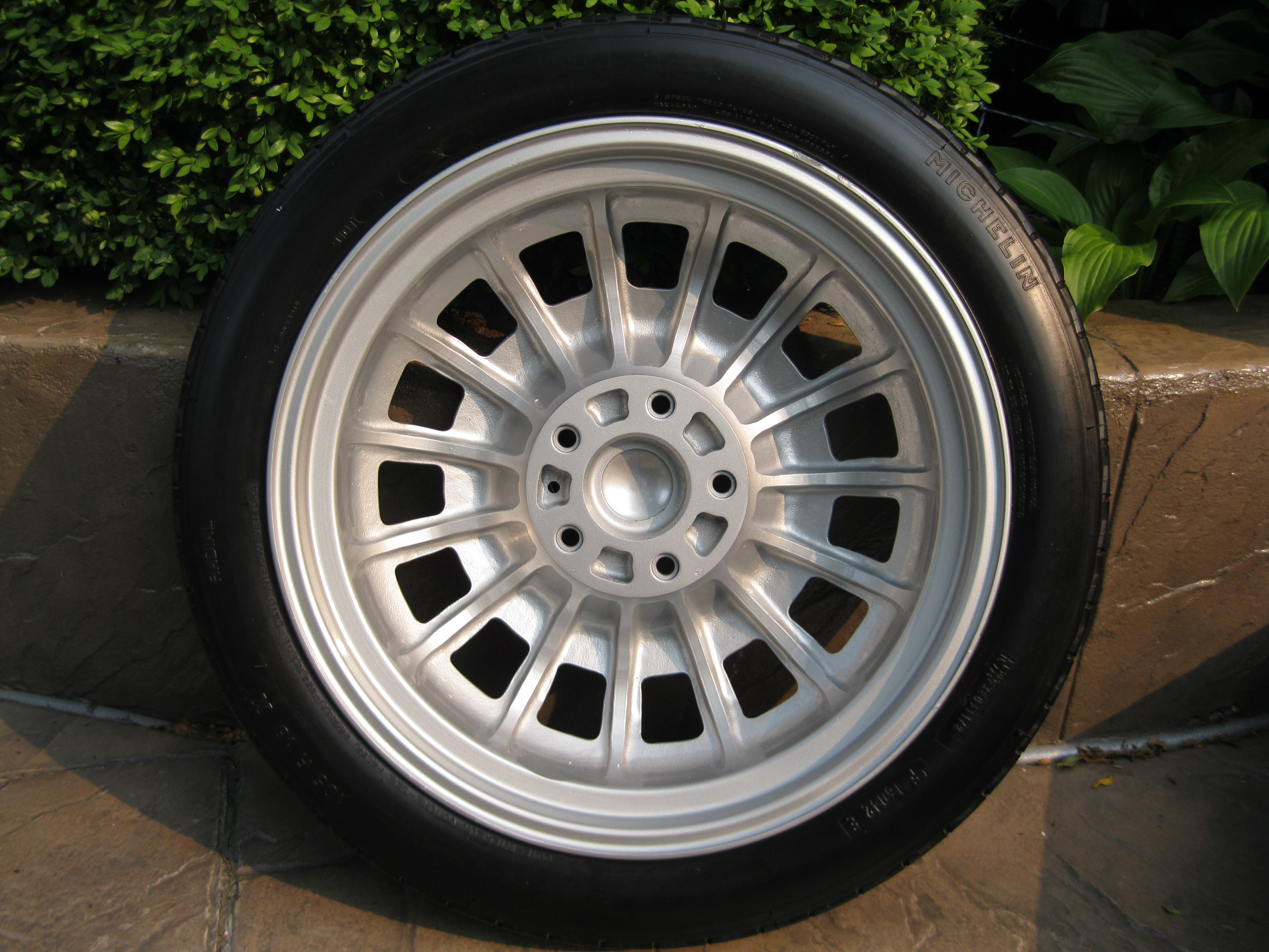 LAMBORGHINI COUNTACH SPARE WHEEL