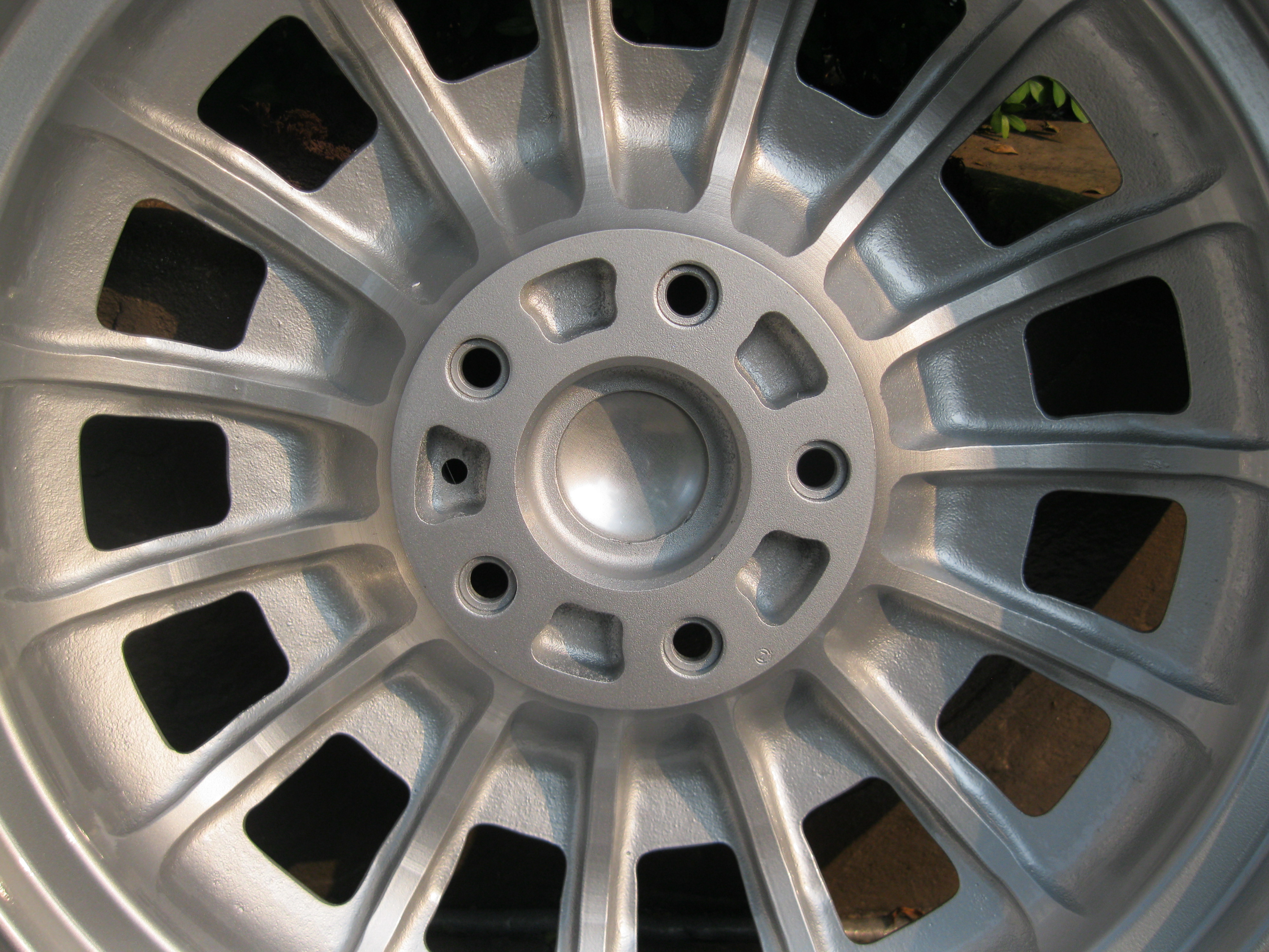 LAMBORGHINI COUNTACH SPARE WHEEL for sale by auction in Mississauga ...