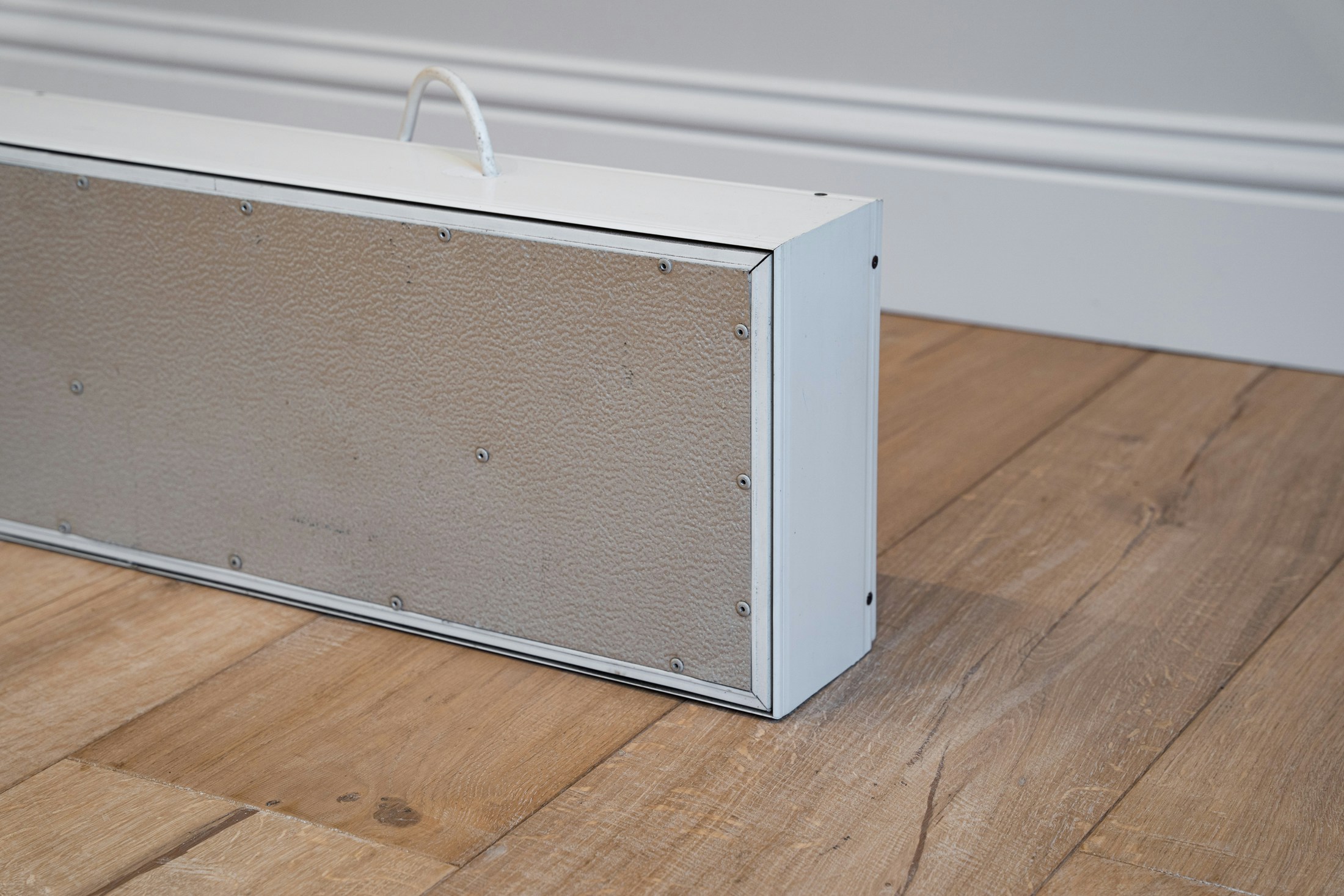 LAND ROVER ILLUMINATED DEALERSHIP SIGN for sale by auction in Hassocks ...