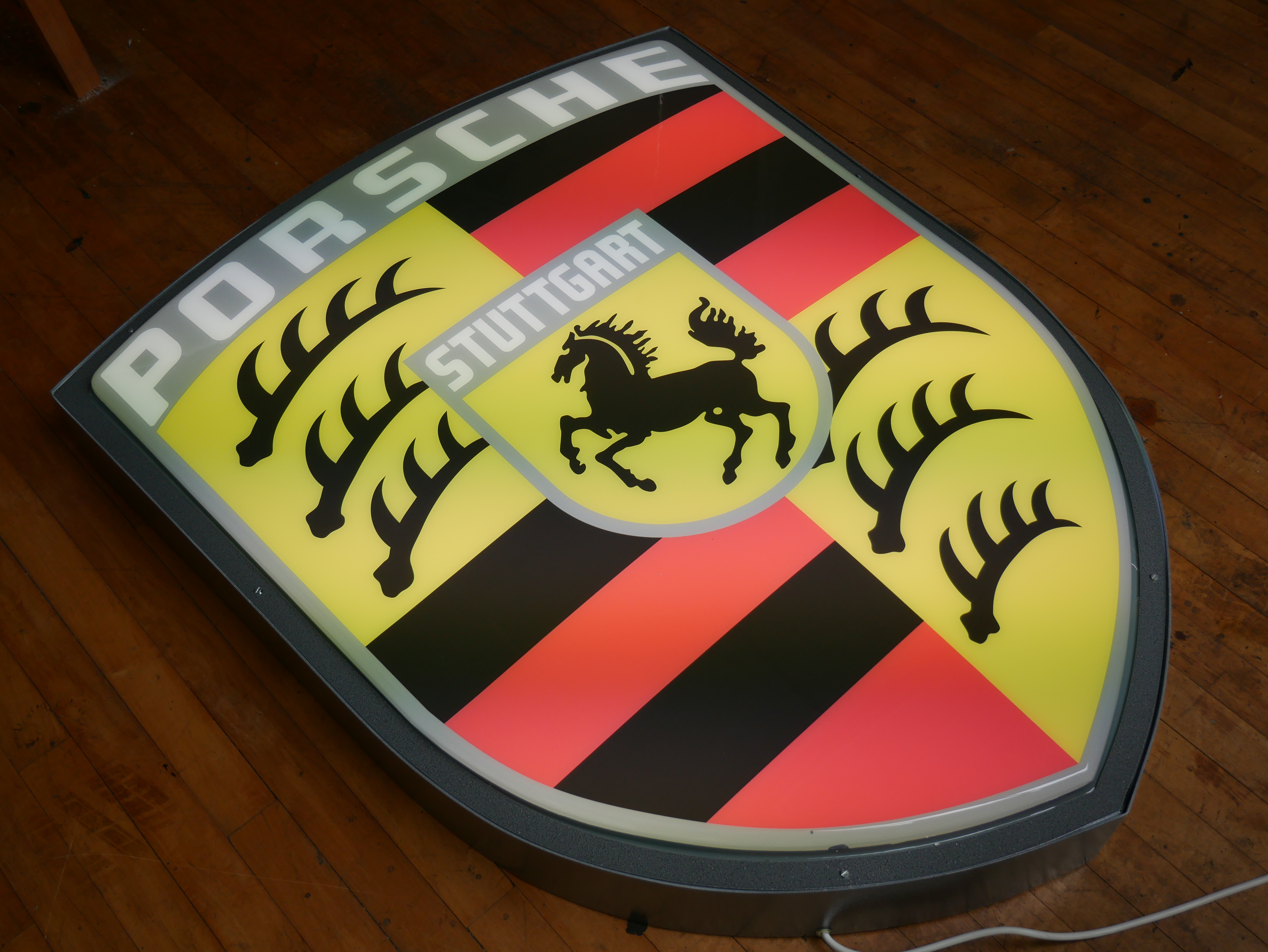 PORSCHE ILLUMINATED CREST SIGN