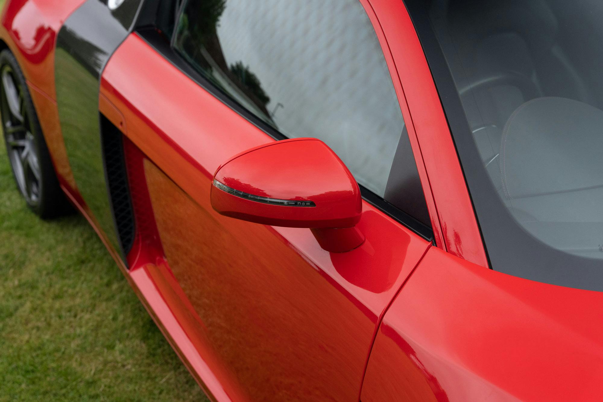 2011 AUDI R8 4.2 V8 - MANUAL