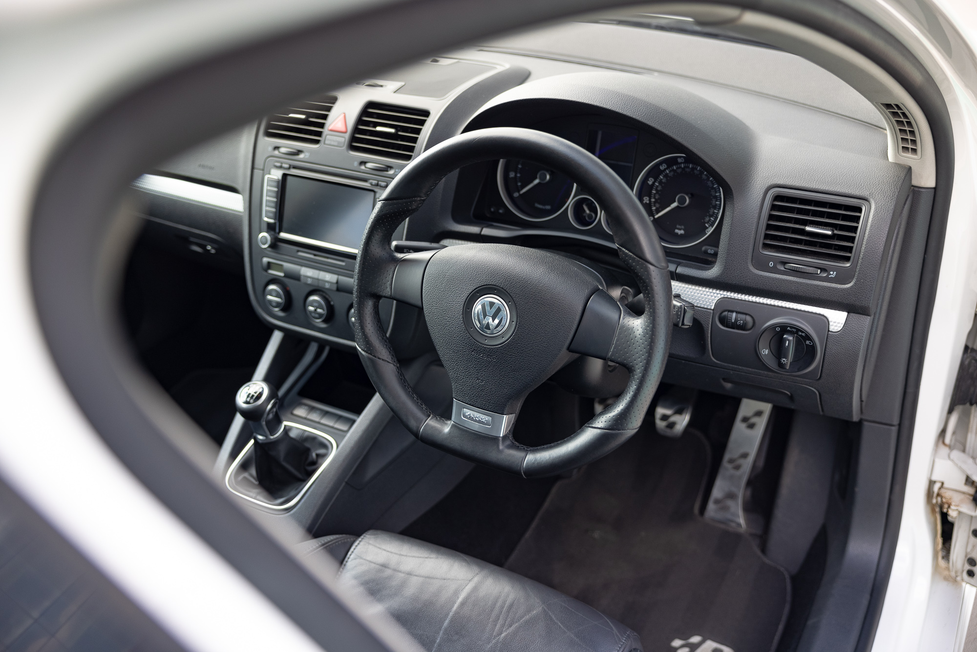 2008 VOLKSWAGEN GOLF (MK5) R32