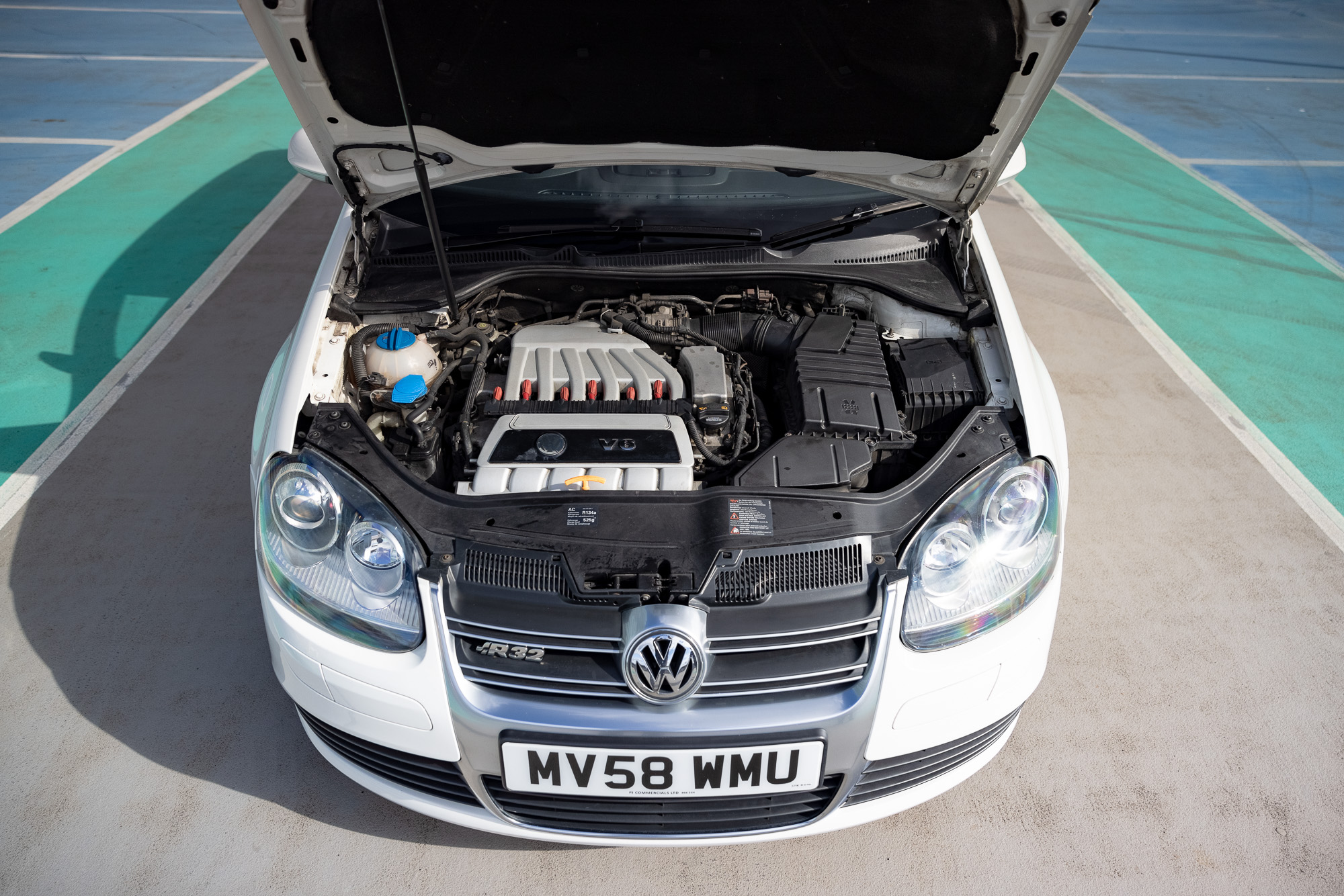 2008 VOLKSWAGEN GOLF (MK5) R32