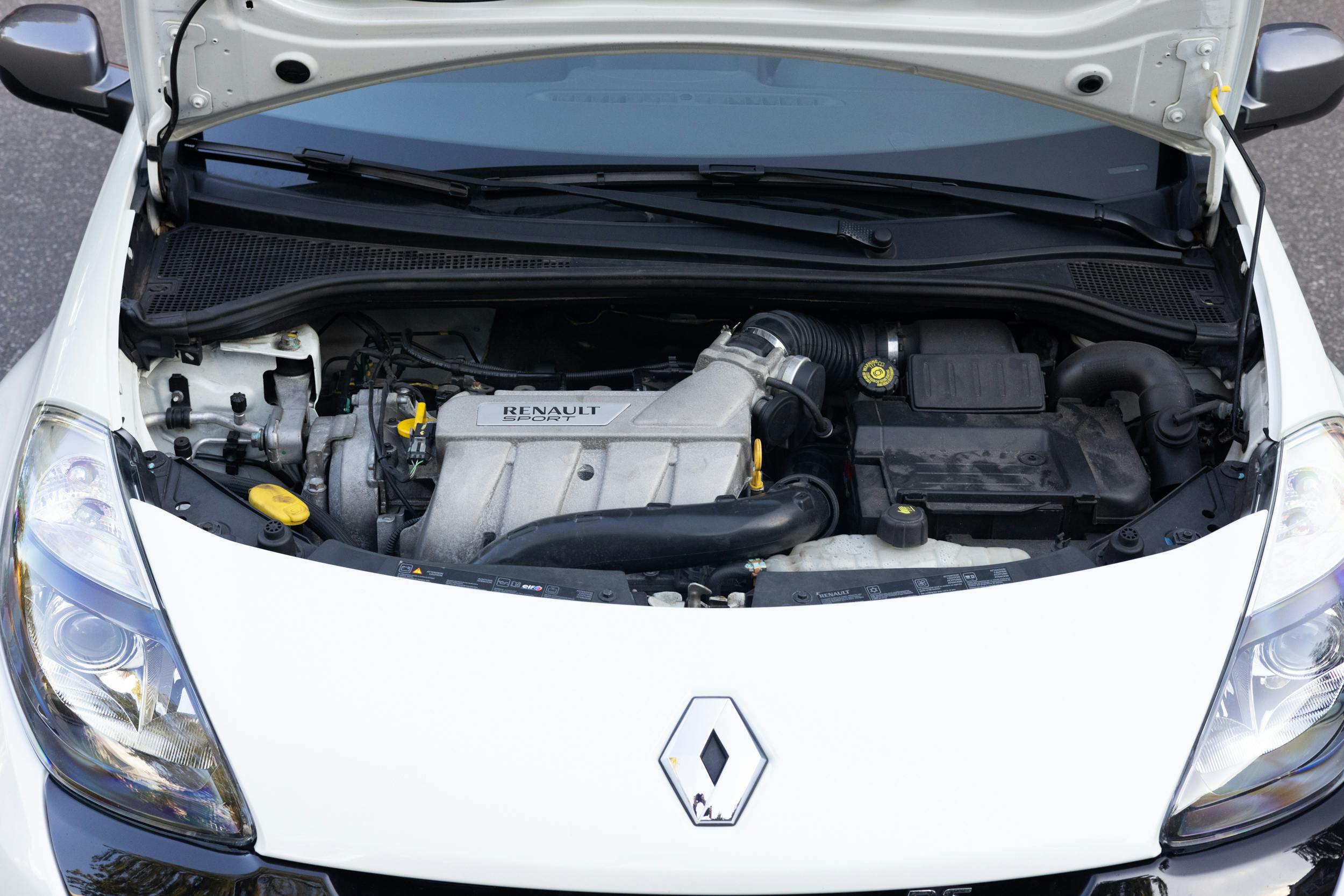 2010 RENAULTSPORT CLIO RS EDITION 20