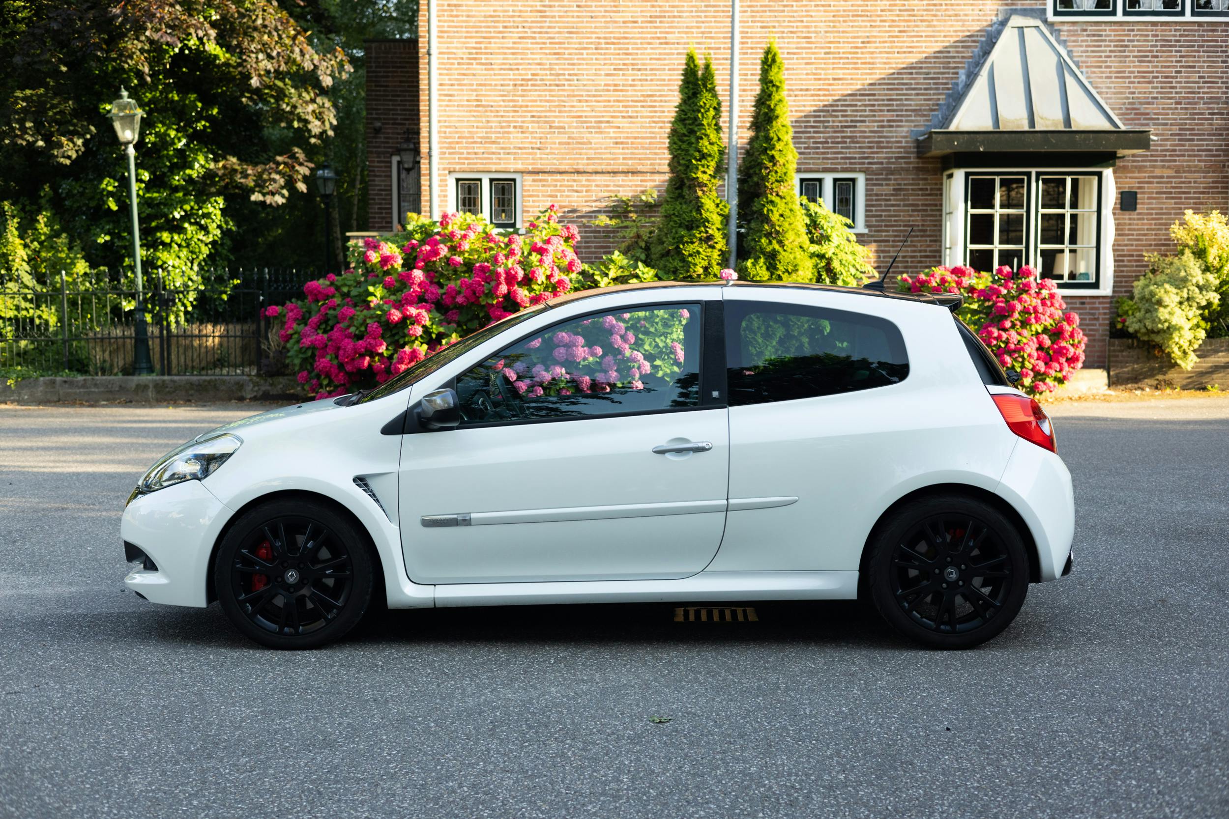 2010 RENAULTSPORT CLIO RS EDITION 20