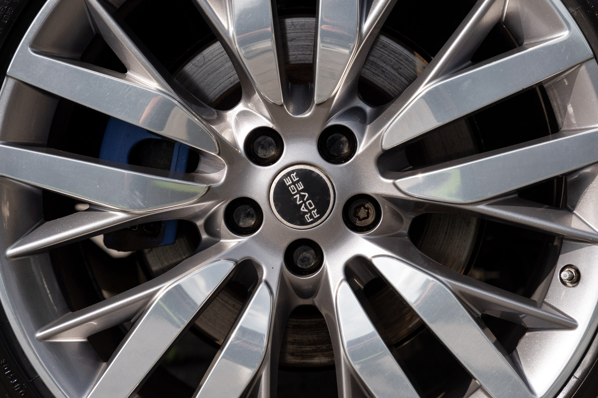 2015 RANGE ROVER SPORT SVR - 14,352 MILES