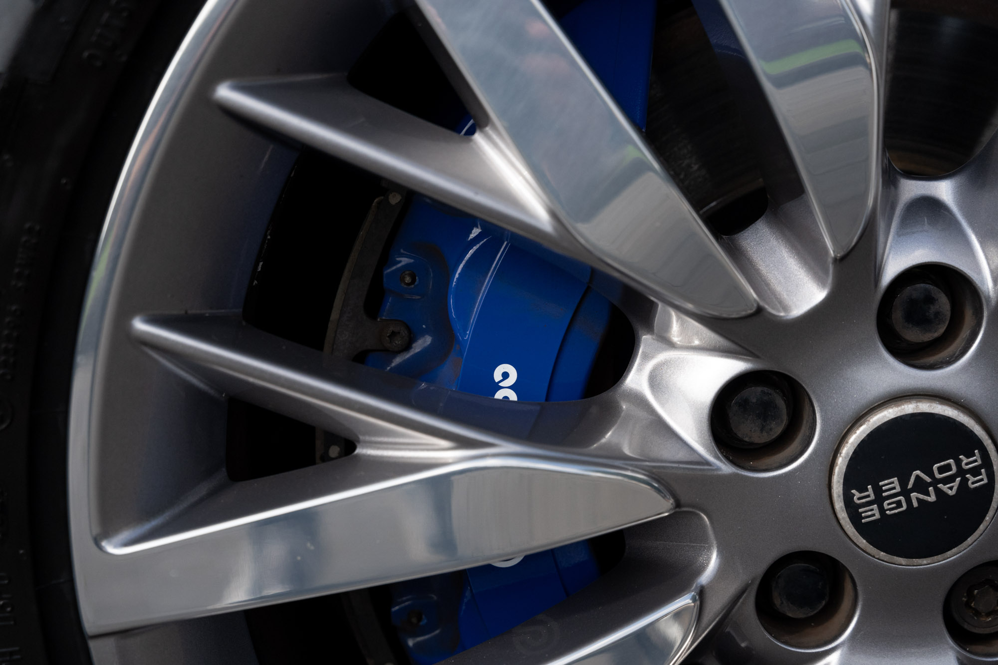 2015 RANGE ROVER SPORT SVR - 14,352 MILES