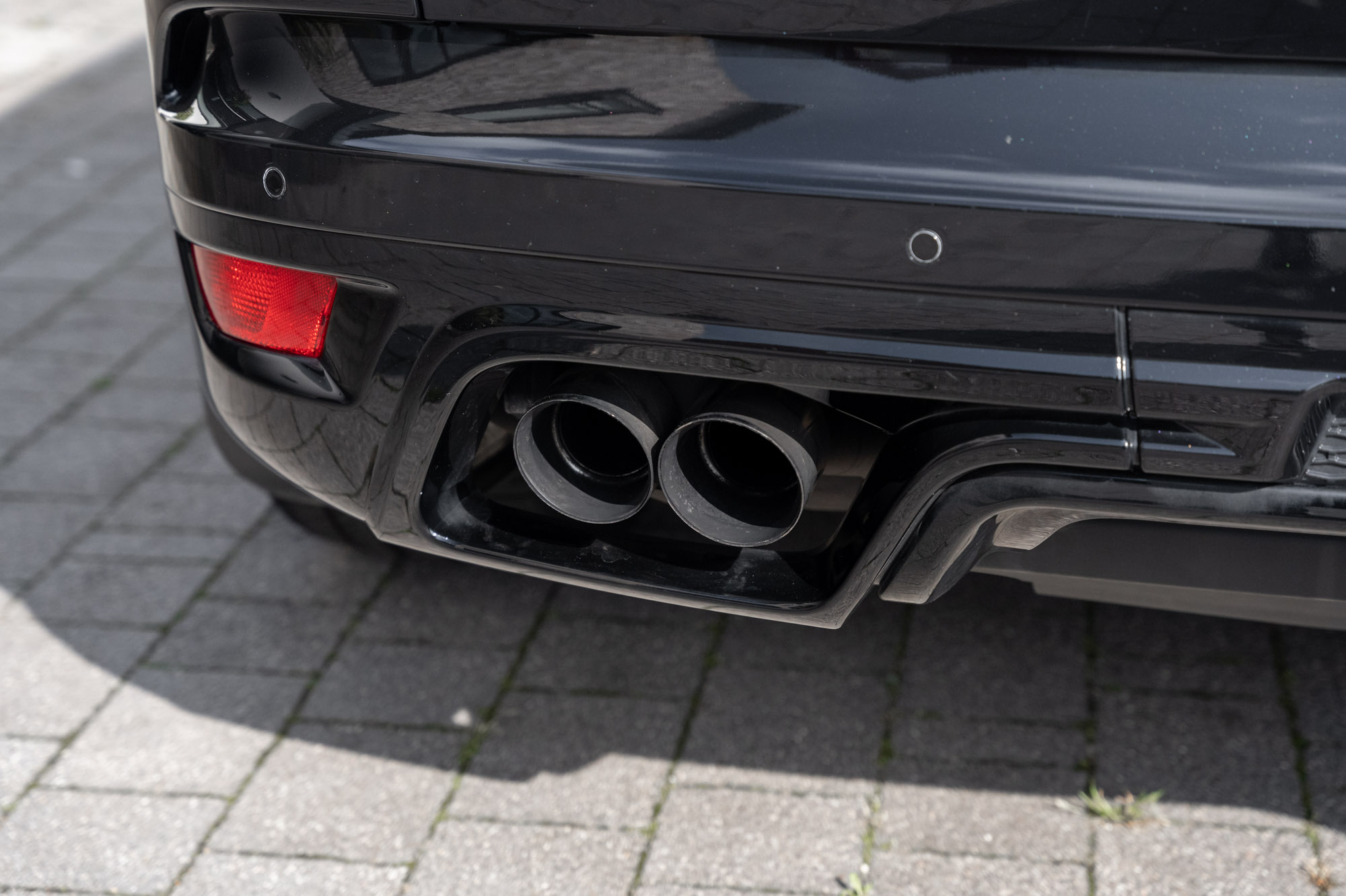 2015 RANGE ROVER SPORT SVR - 14,352 MILES