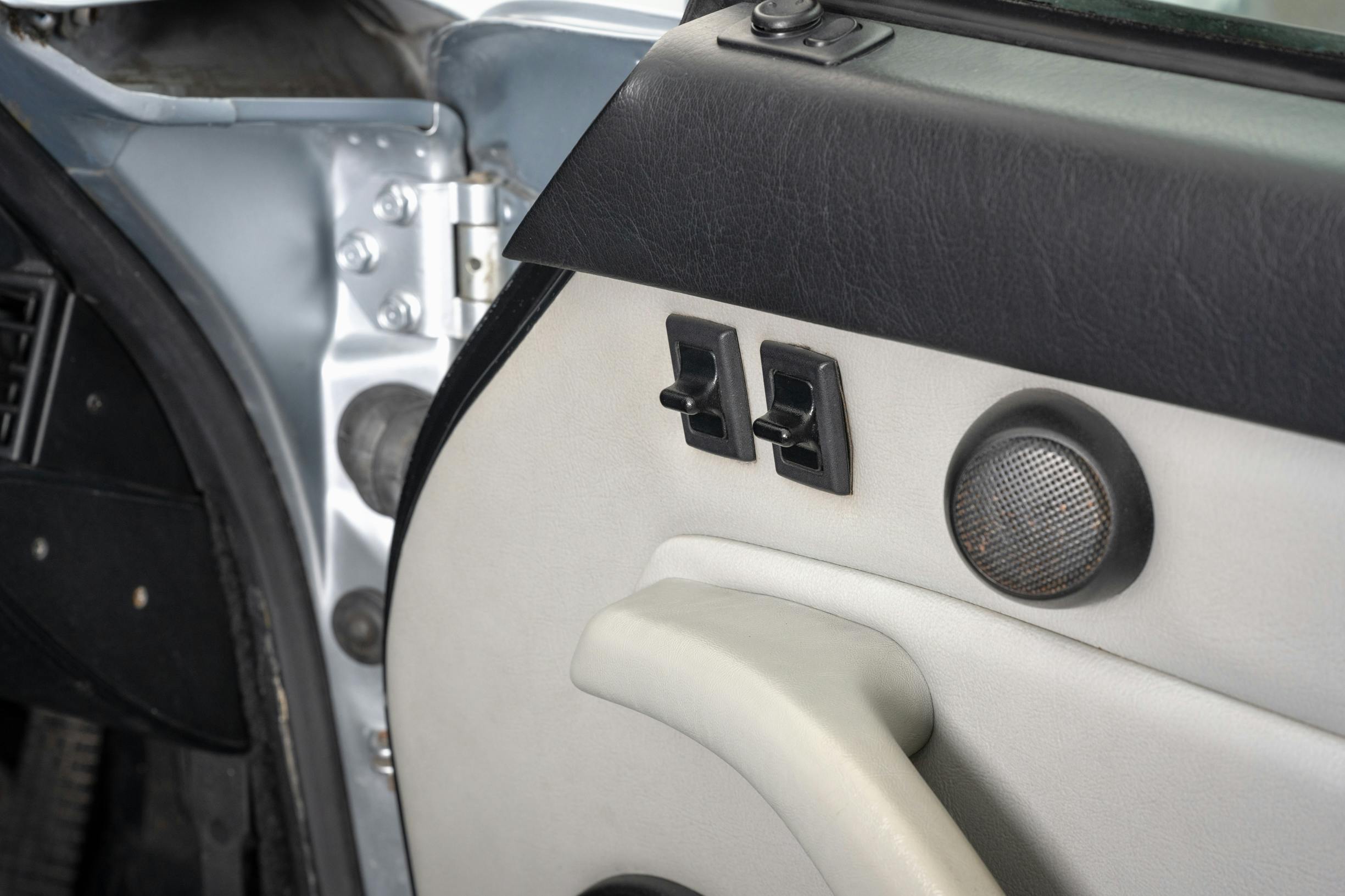 1995 PORSCHE 911 (993) CARRERA 2