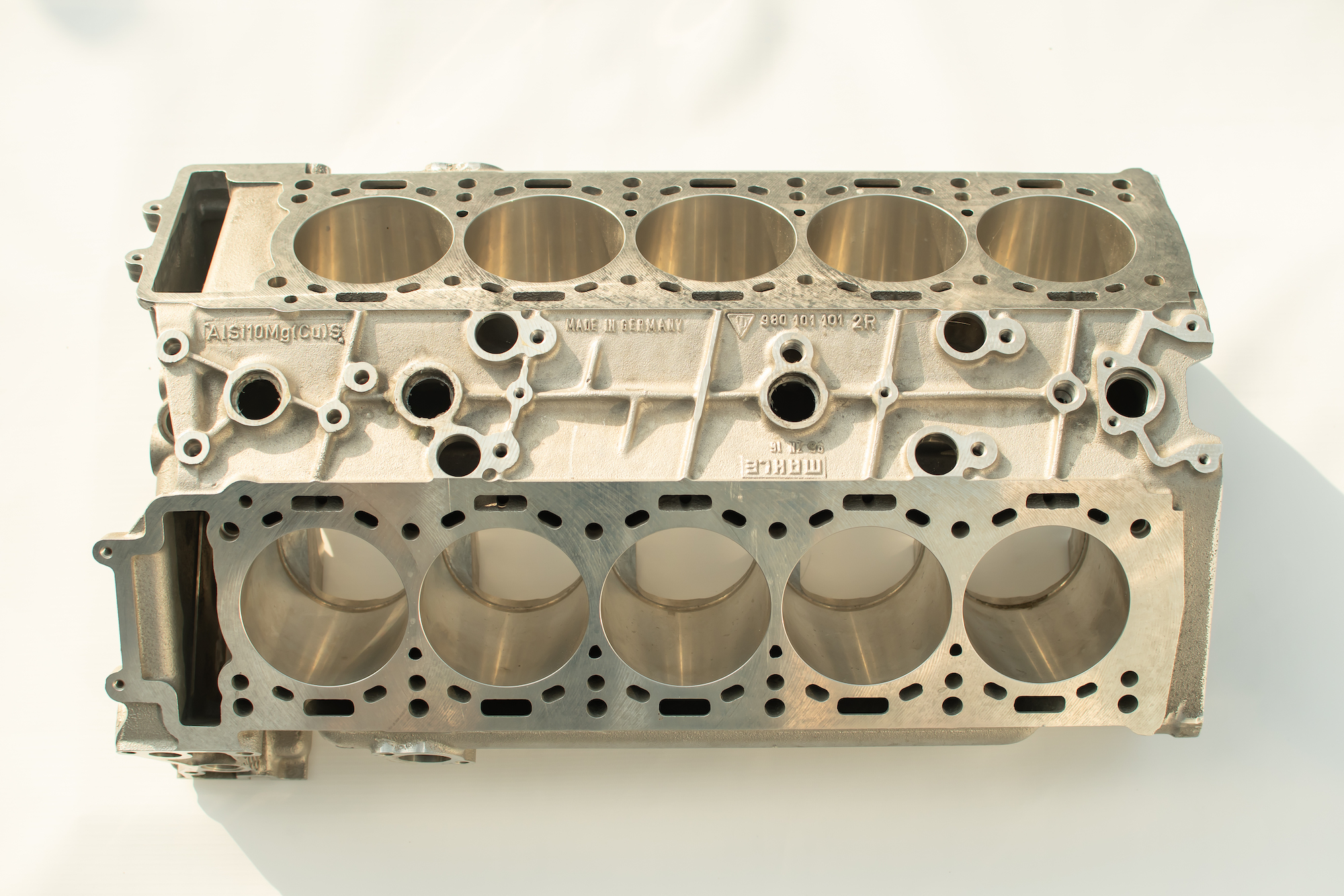 PORSCHE CARRERA GT ENGINE BLOCK