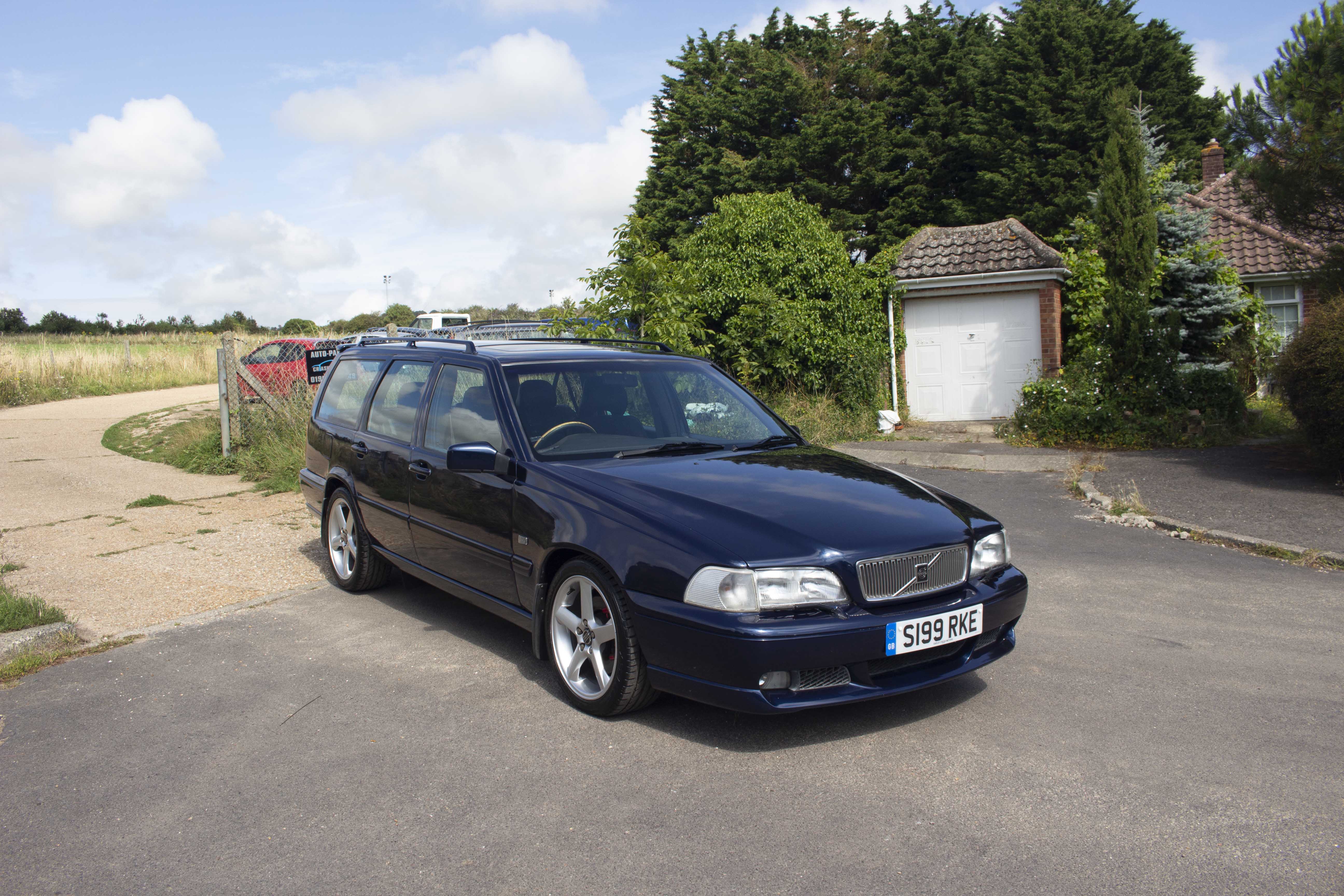 1998 VOLVO V70 R AWD
