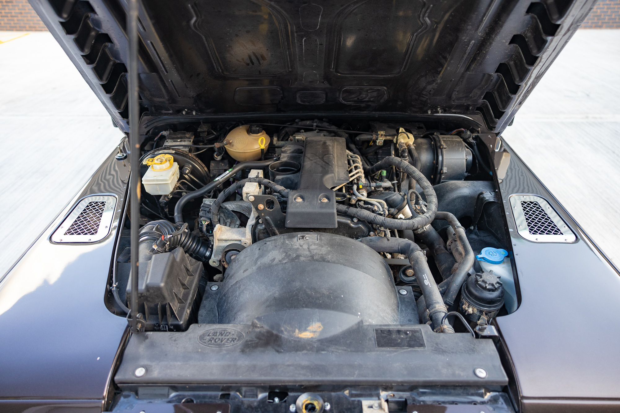 2011 LAND ROVER DEFENDER 110 XS UTILITY - STRANGE AUTOMOTIVE