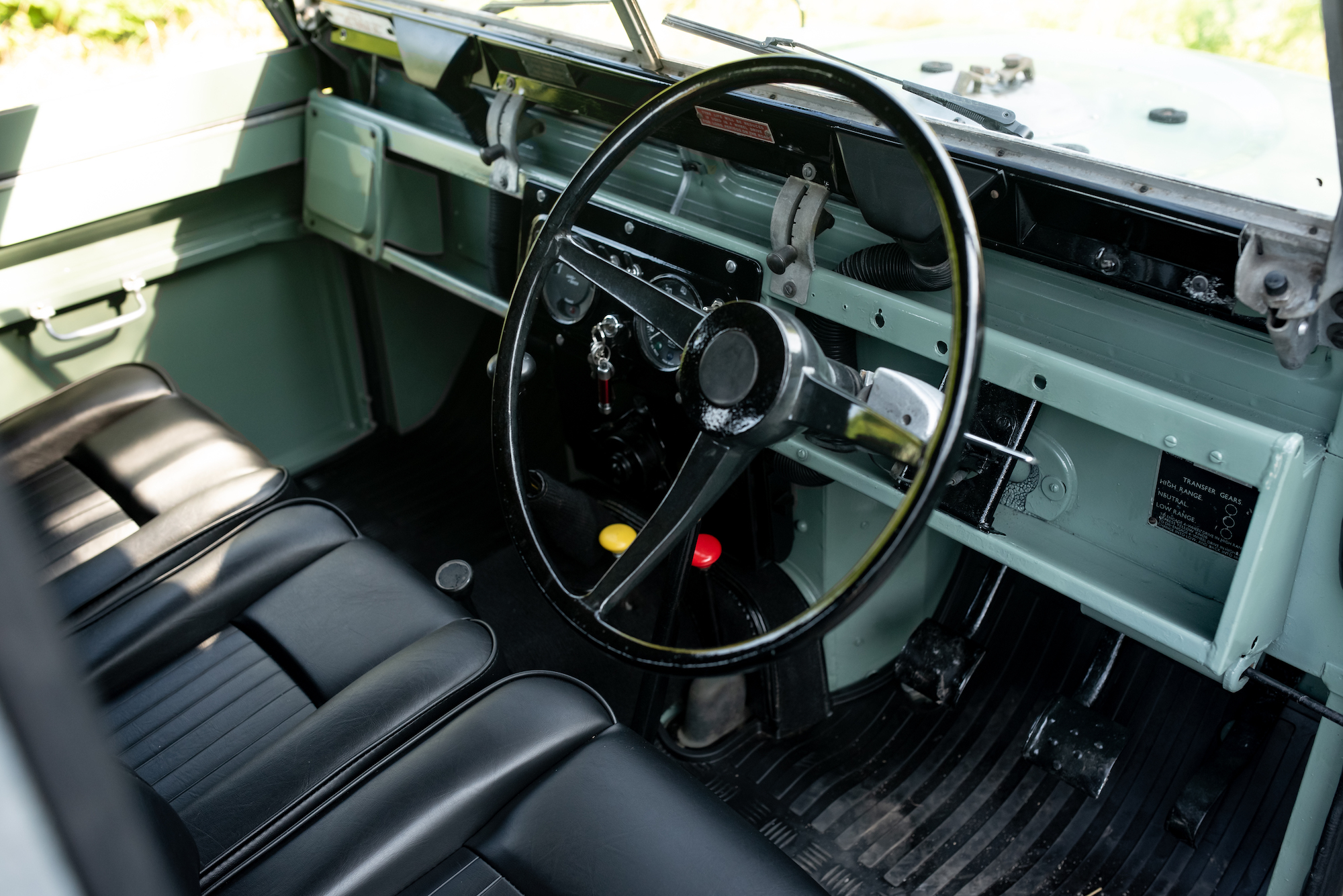 1969 LAND ROVER SERIES IIA 88"