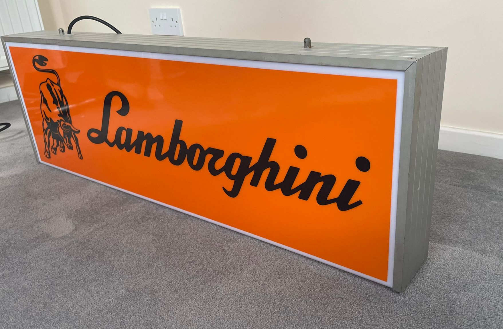 LAMBORGHINI ILLUMINATED DEALERSHIP SIGN for sale by auction in Tyne and ...