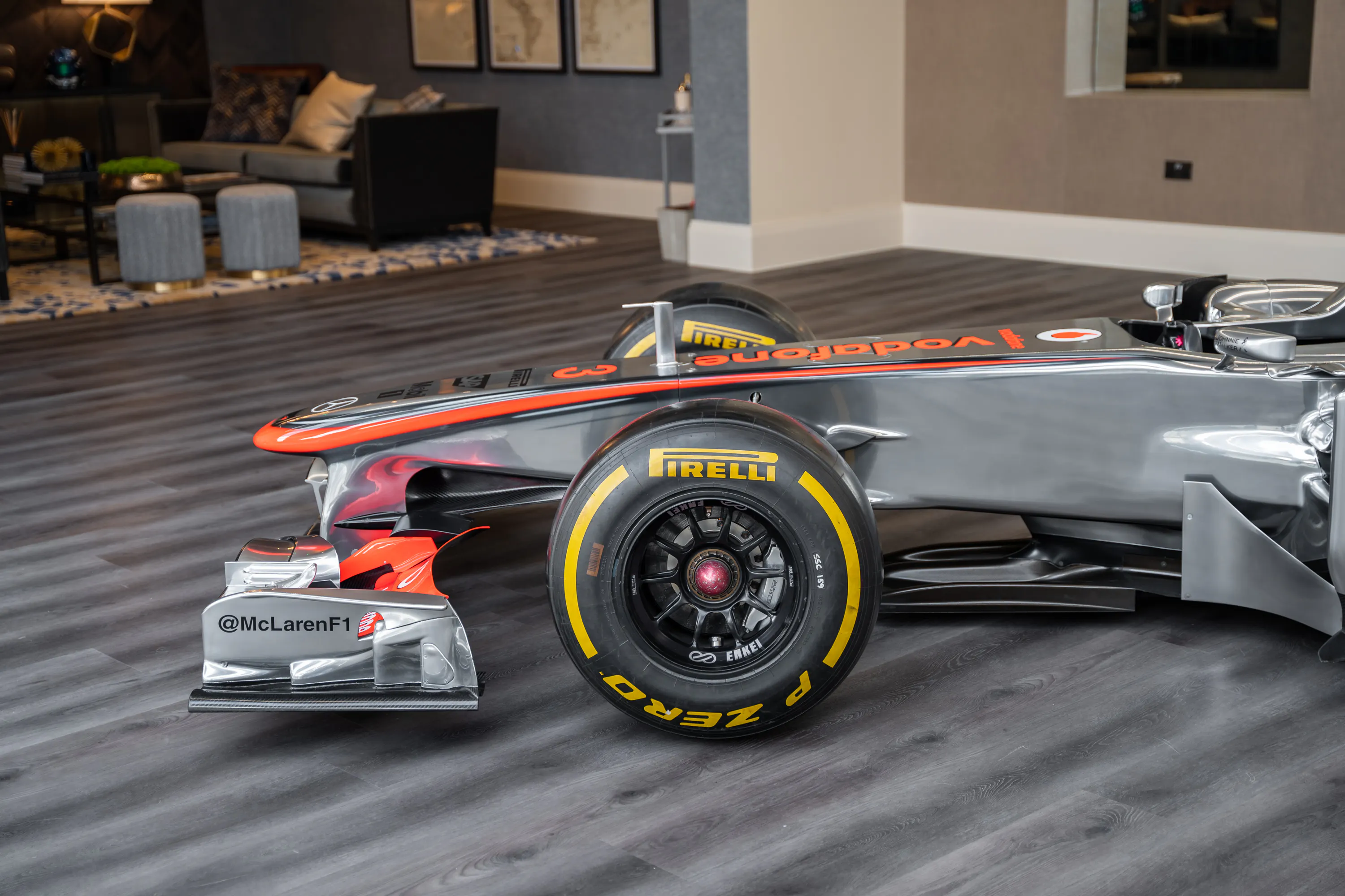 2011 MCLAREN MP4-26 FORMULA 1 SHOW CAR