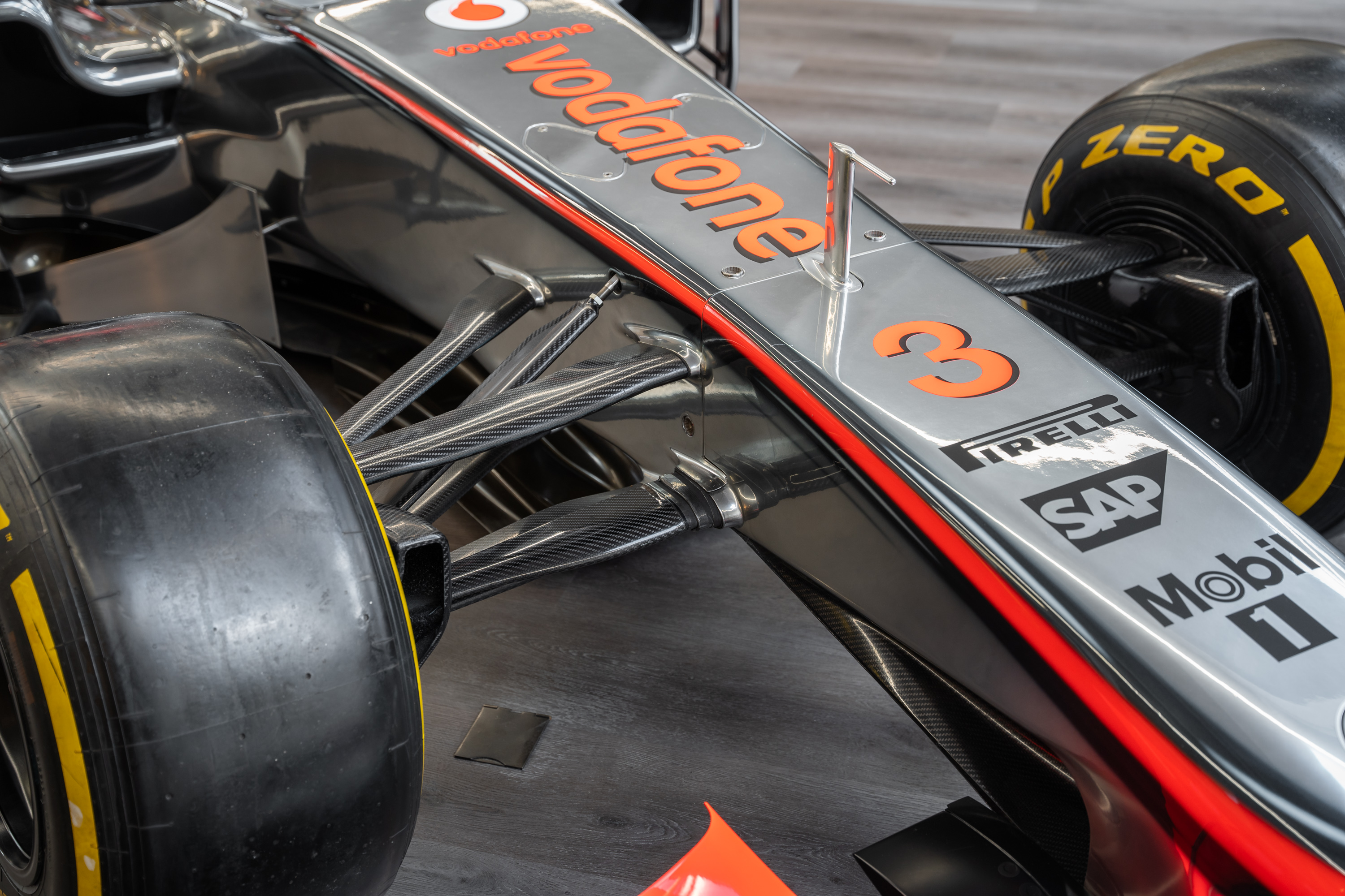 2011 MCLAREN MP4-26 FORMULA 1 SHOW CAR