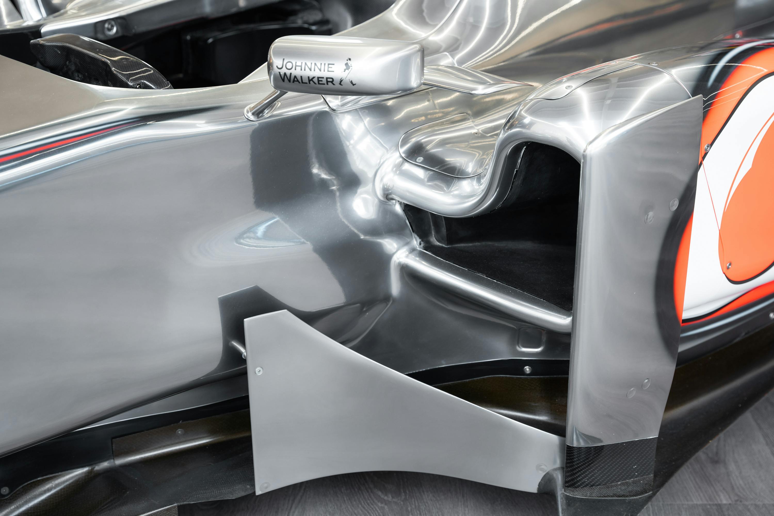 2011 MCLAREN MP4-26 FORMULA 1 SHOW CAR