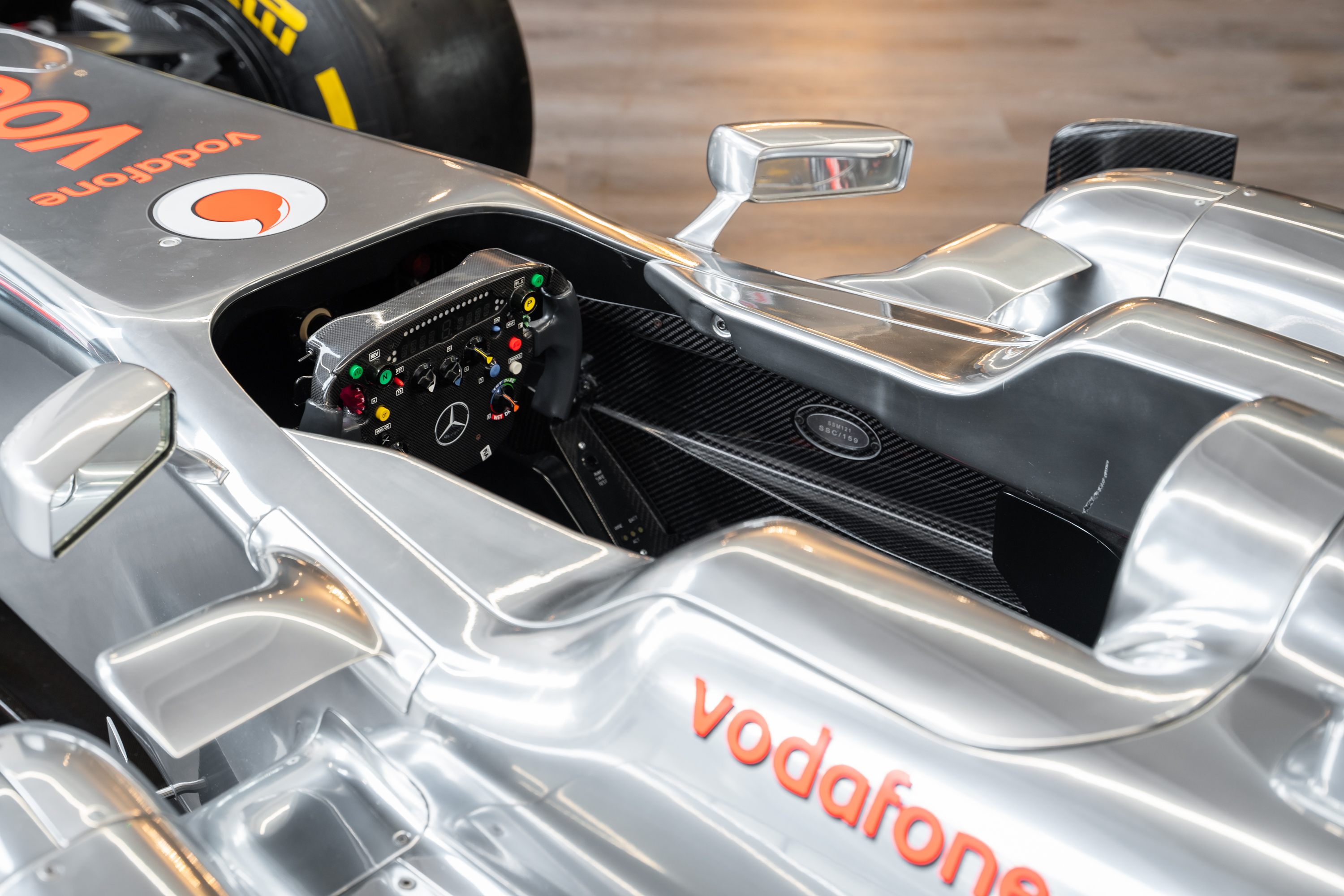 2011 MCLAREN MP4-26 FORMULA 1 SHOW CAR