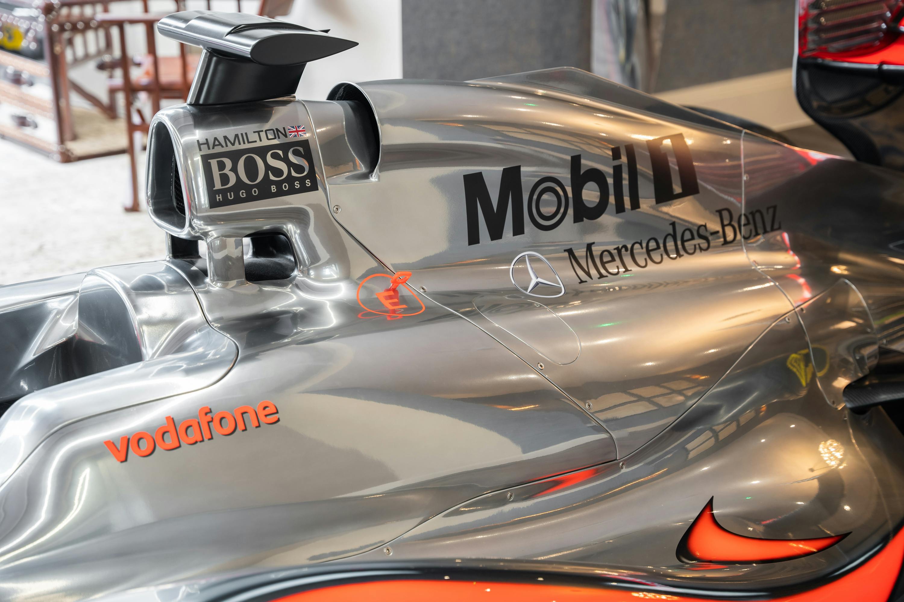 2011 MCLAREN MP4-26 FORMULA 1 SHOW CAR