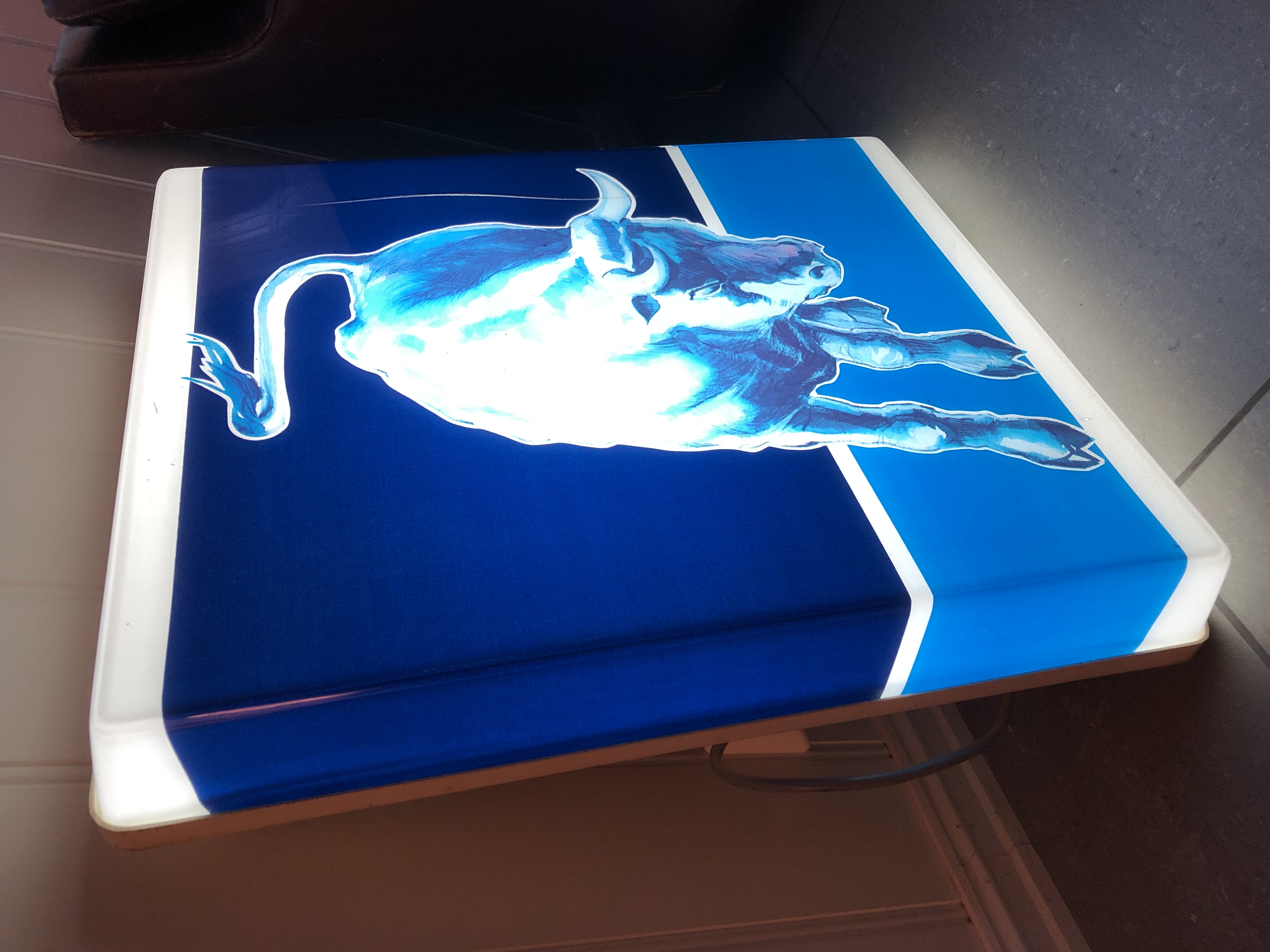 LAMBORGHINI BULL ILLUMINATED SIGN for sale by auction in Stavanger, Norway