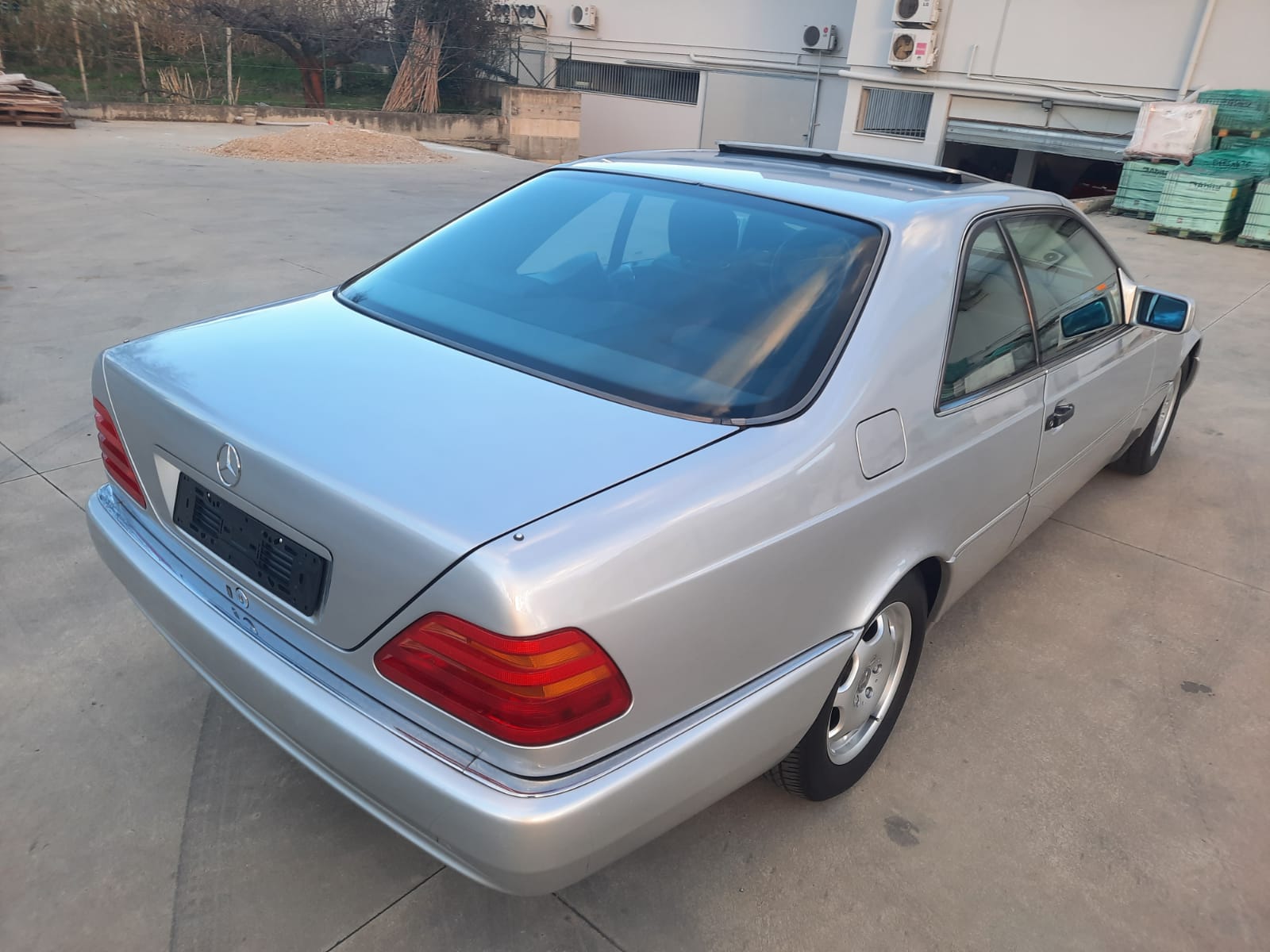 RESERVE LOWERED: 1993 MERCEDES-BENZ (C140) S500 COUPE