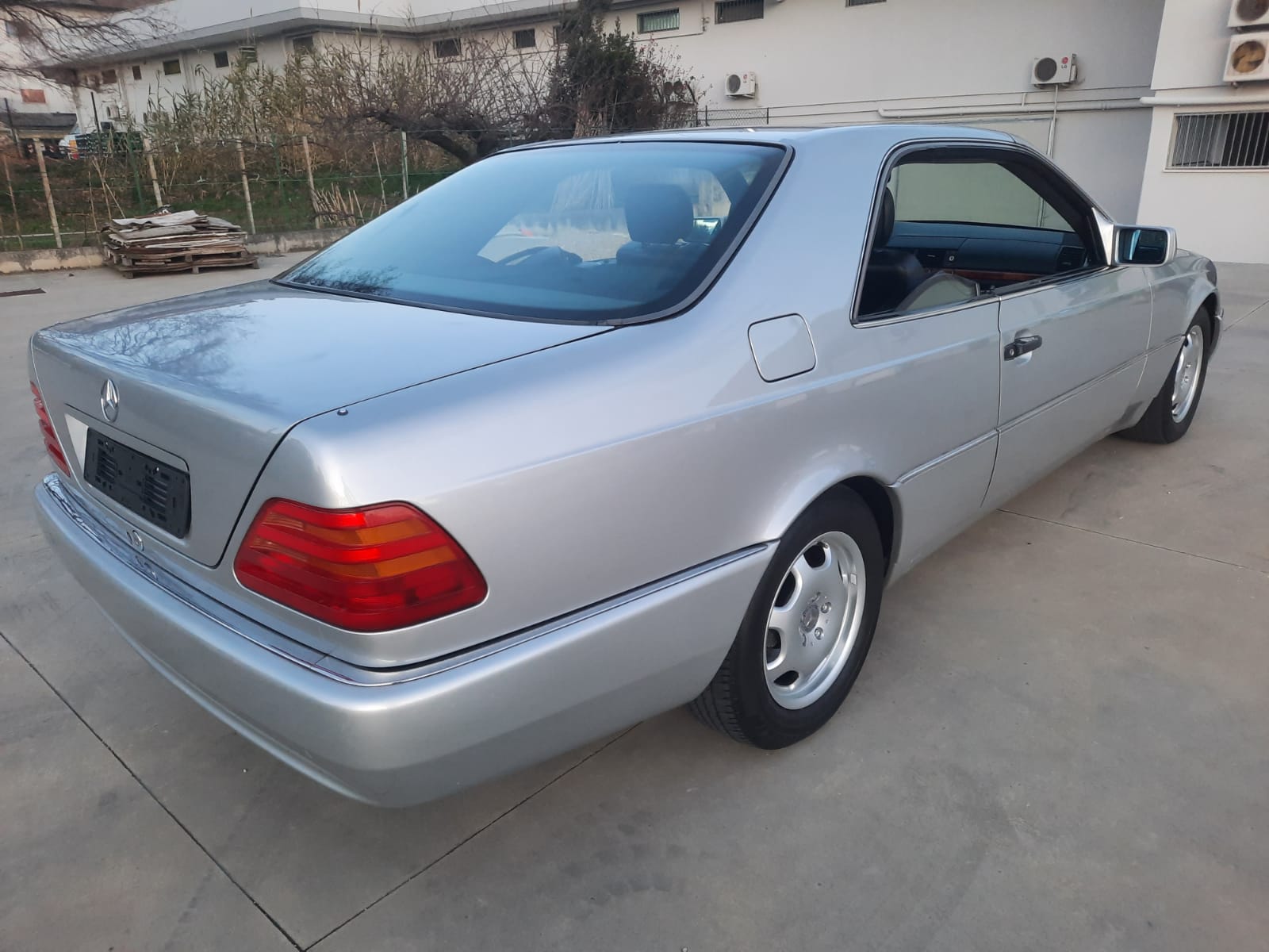 RESERVE LOWERED: 1993 MERCEDES-BENZ (C140) S500 COUPE