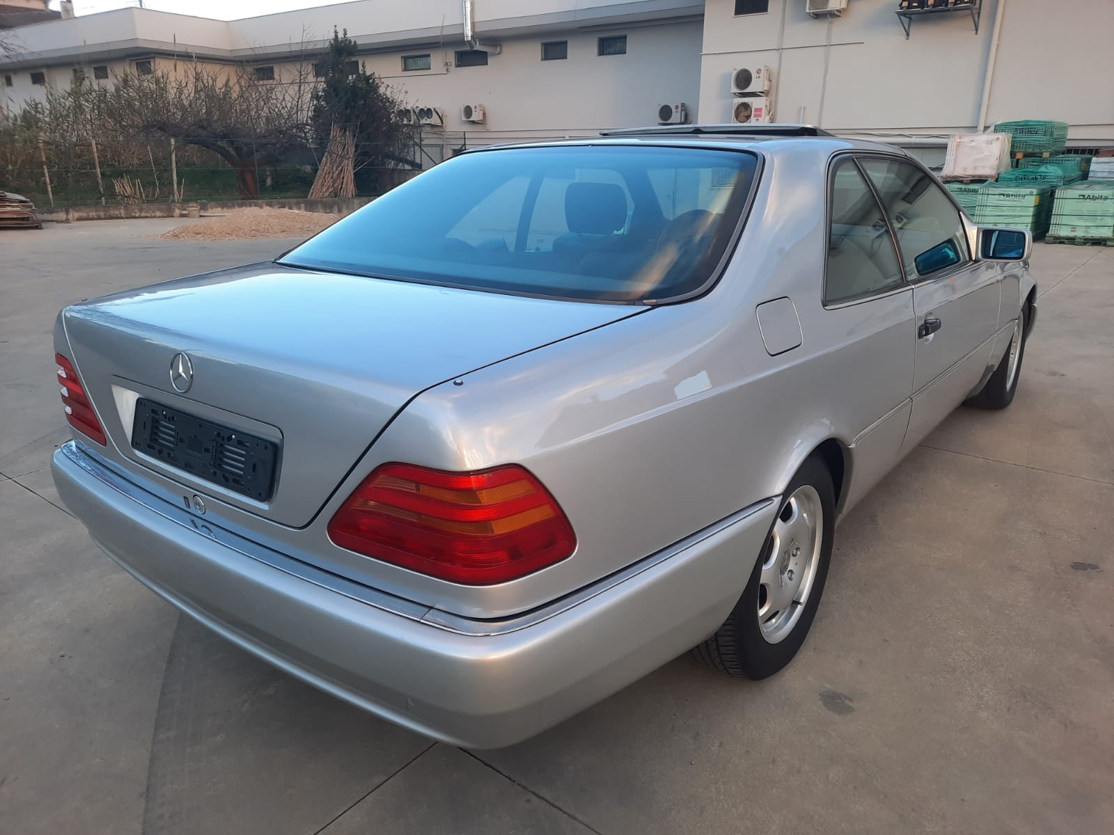 RESERVE LOWERED: 1993 MERCEDES-BENZ (C140) S500 COUPE