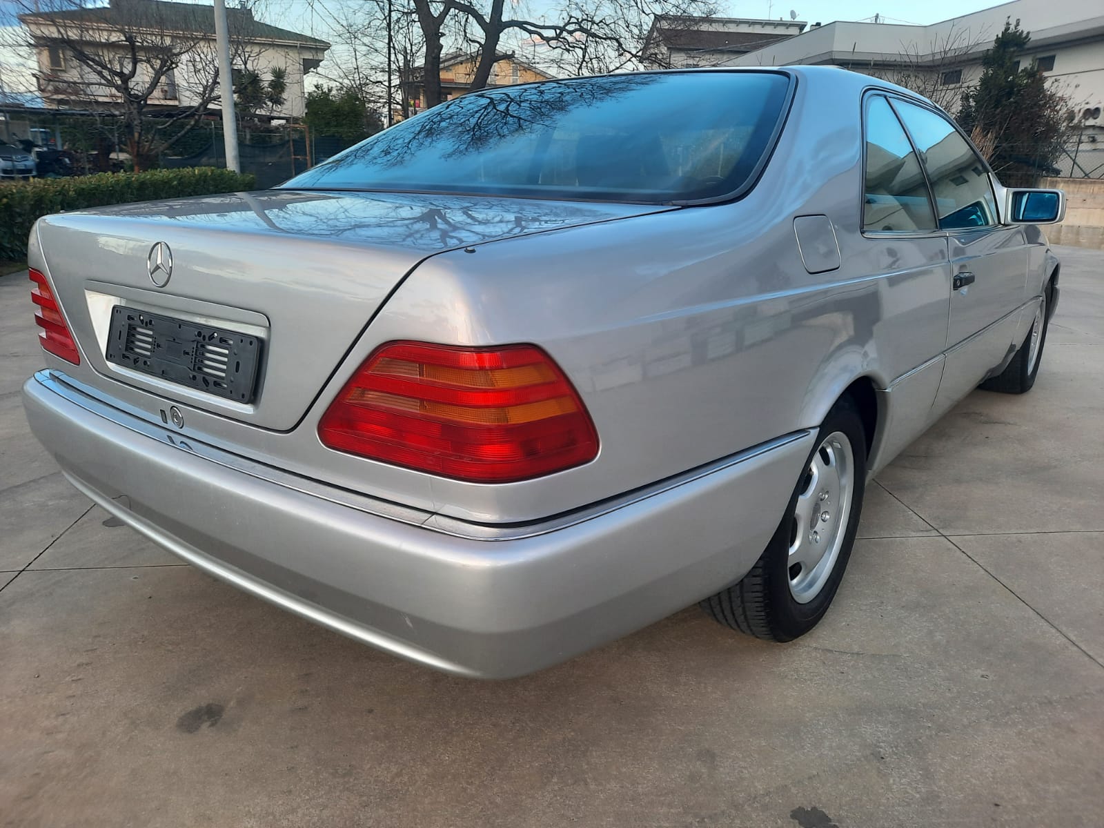 RESERVE LOWERED: 1993 MERCEDES-BENZ (C140) S500 COUPE