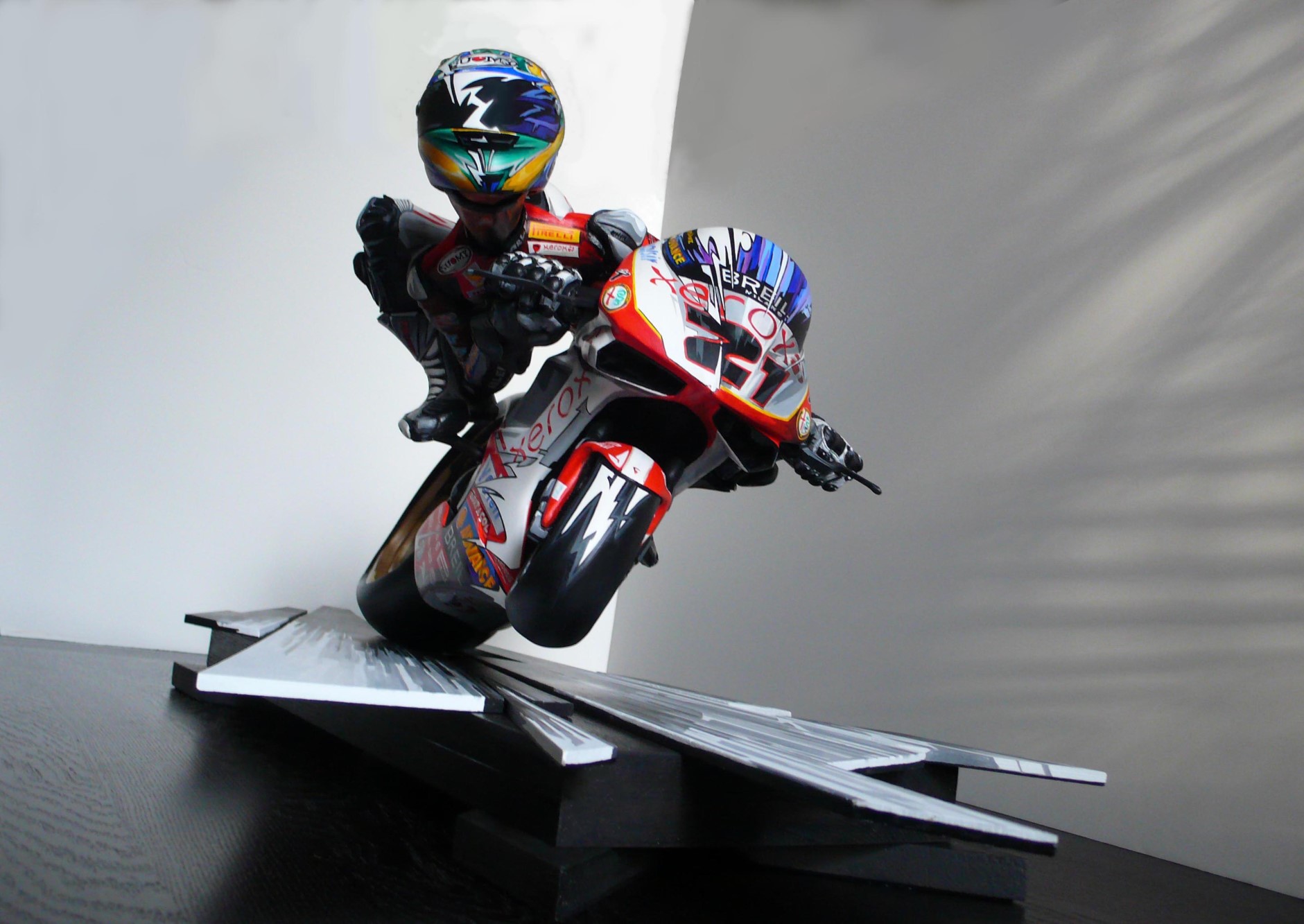 SPEED STILL TERENCE ROSS STATUE 'TRIPLE CROWN' for sale in Mandurah ...