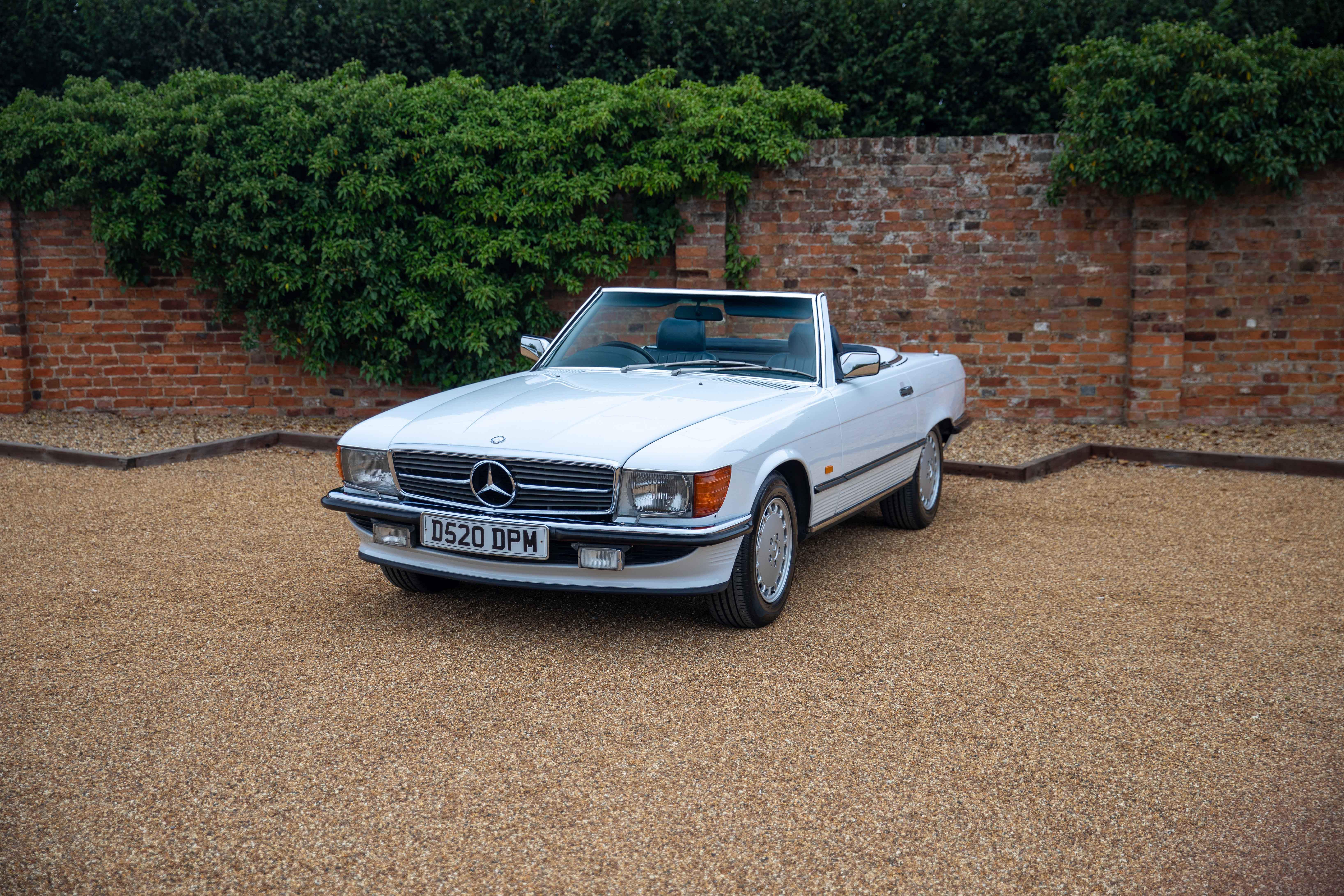 1987 MERCEDES-BENZ (R107) 500 SL for sale by auction in Brentwood ...