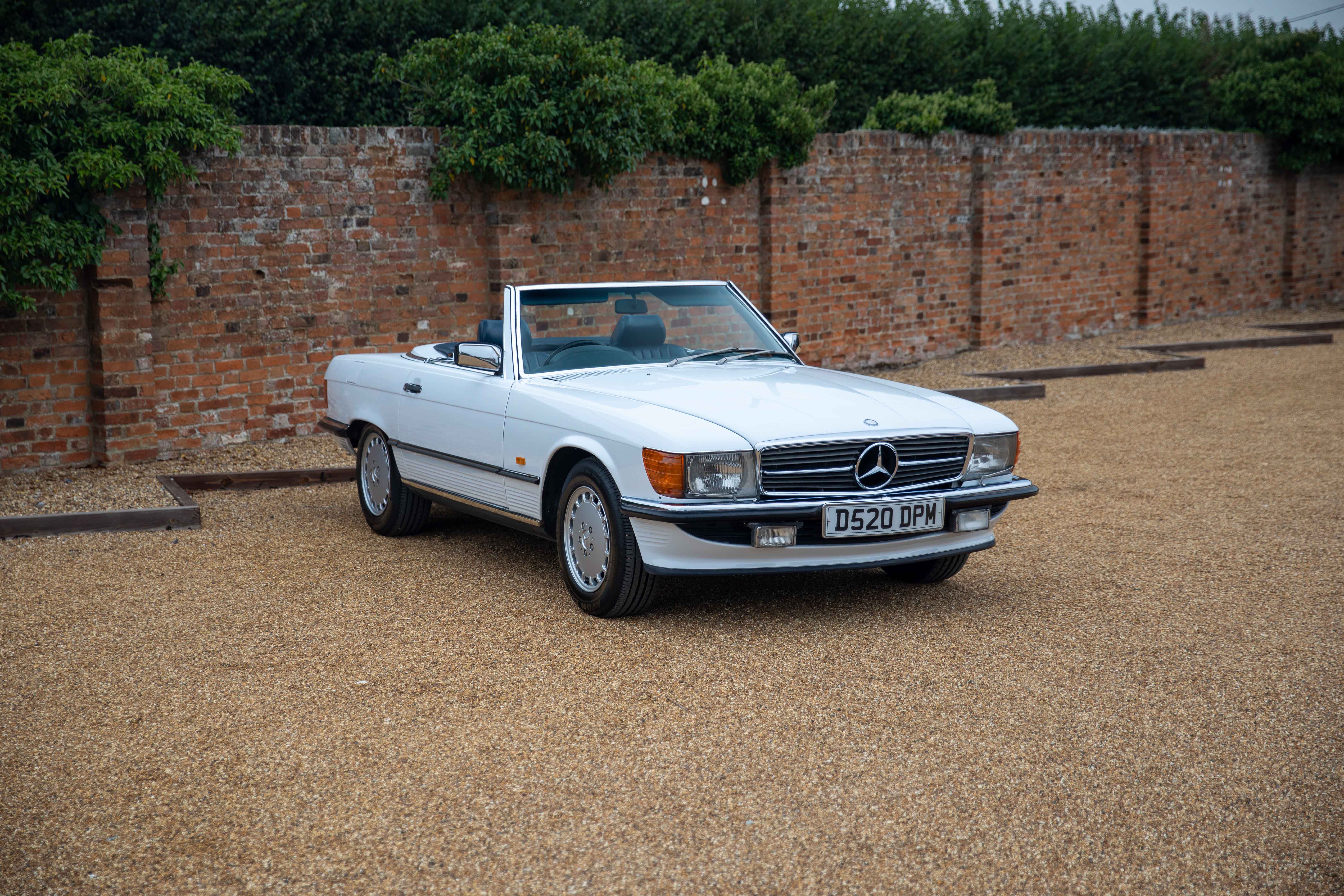 1987 MERCEDES-BENZ (R107) 500 SL for sale by auction in Brentwood ...