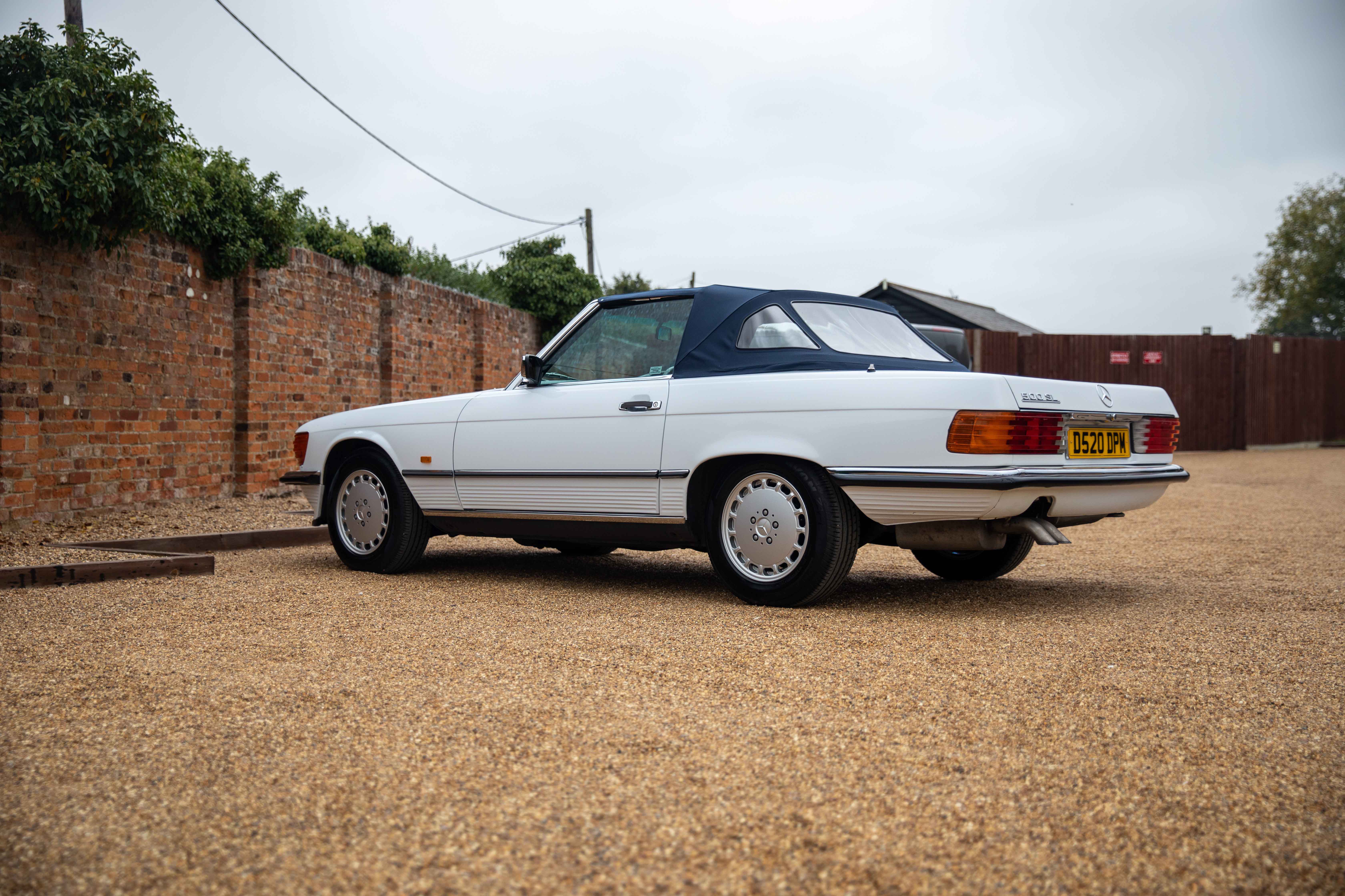 1987 MERCEDES-BENZ (R107) 500 SL for sale by auction in Brentwood ...