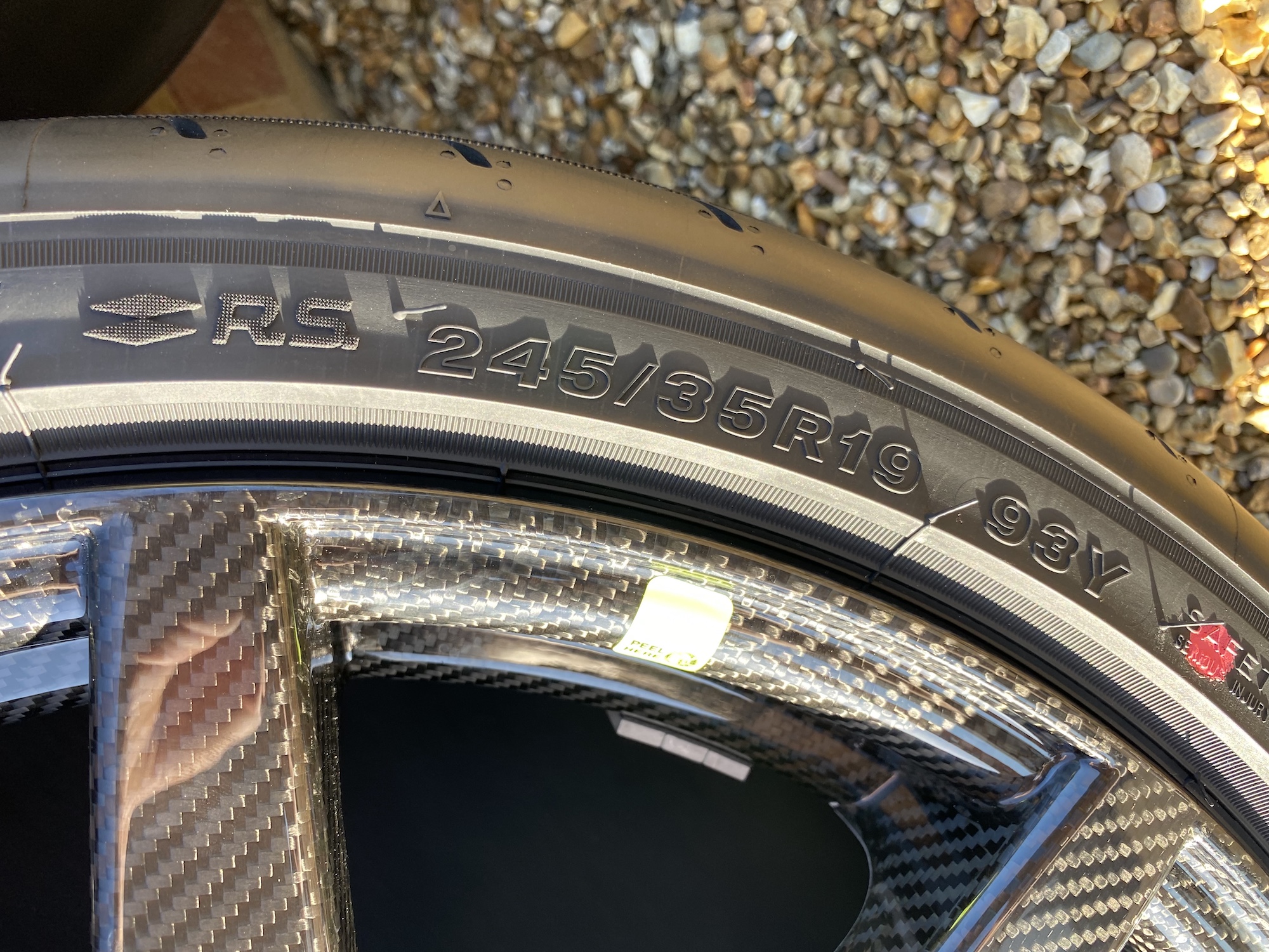 CARBON FIBRE RENAULTSPORT MEGANE TROPHY-R WHEELS