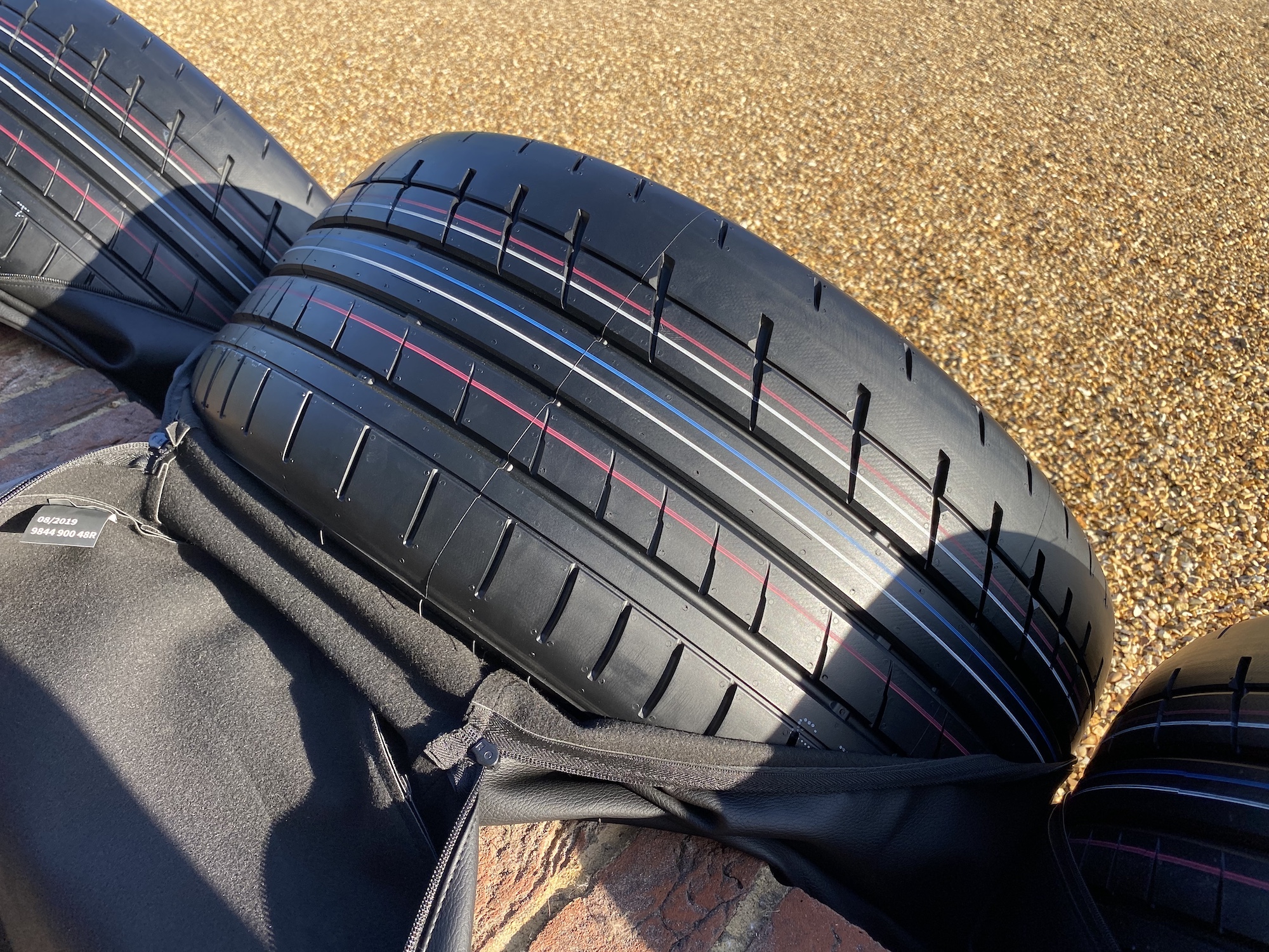 CARBON FIBRE RENAULTSPORT MEGANE TROPHY-R WHEELS