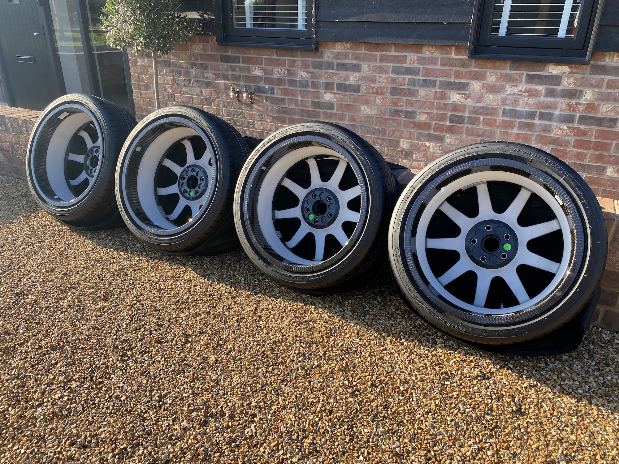 CARBON FIBRE RENAULTSPORT MEGANE TROPHY-R WHEELS