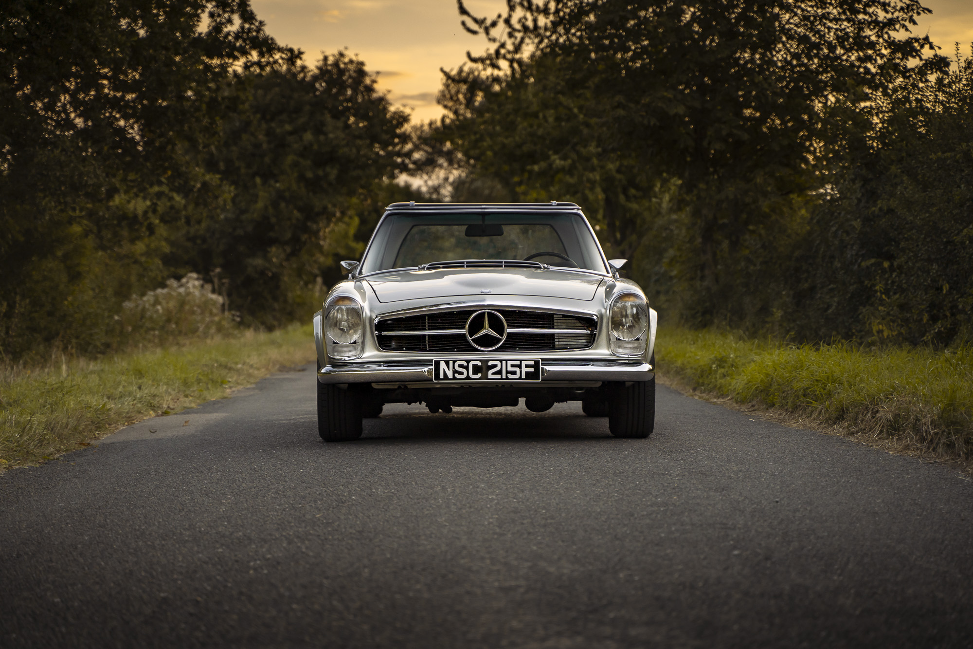 1967 MERCEDES-BENZ 250 SL PAGODA
