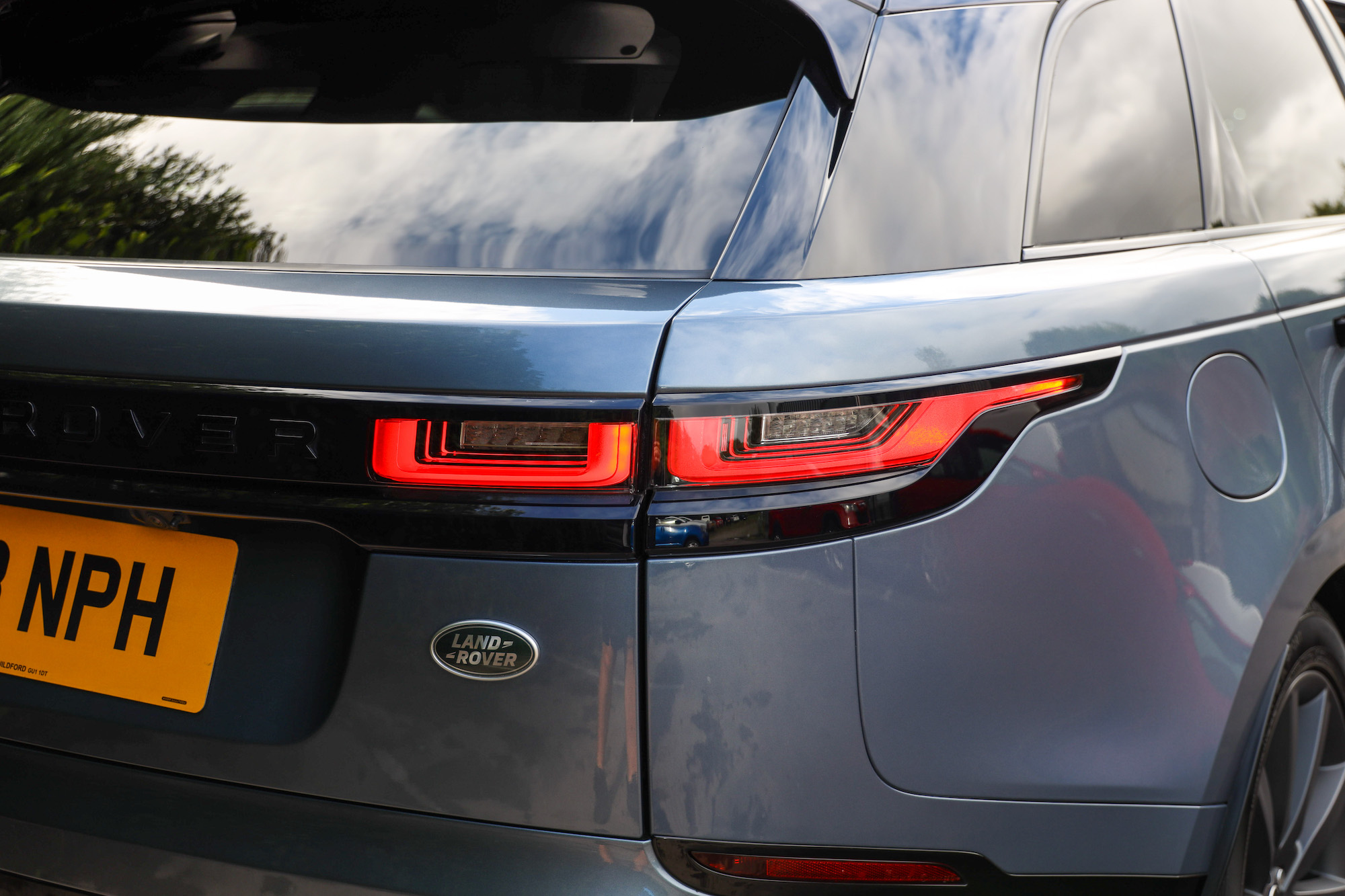 2018 RANGE ROVER VELAR R-DYNAMIC HSE P380