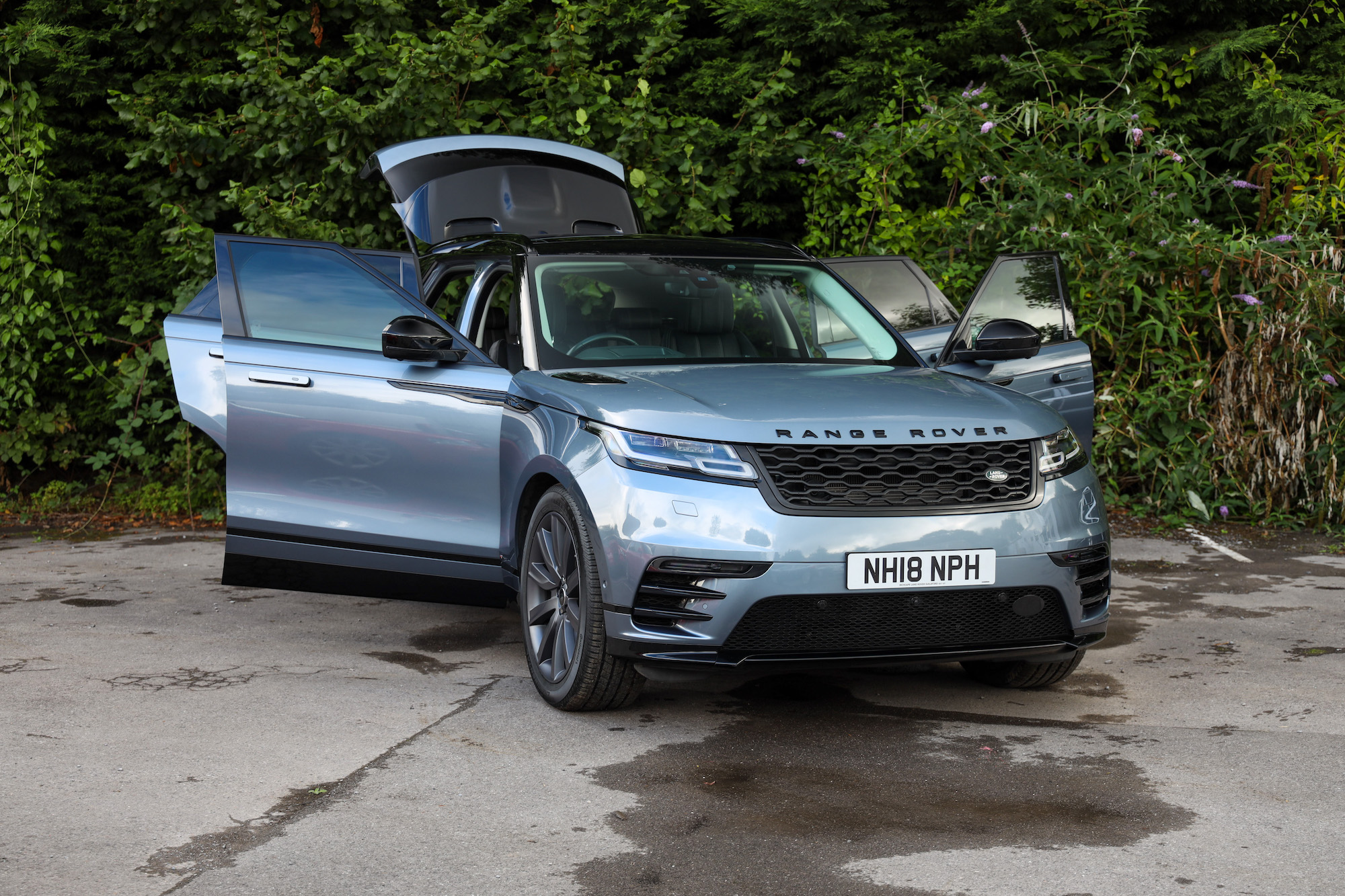 2018 RANGE ROVER VELAR R-DYNAMIC HSE P380
