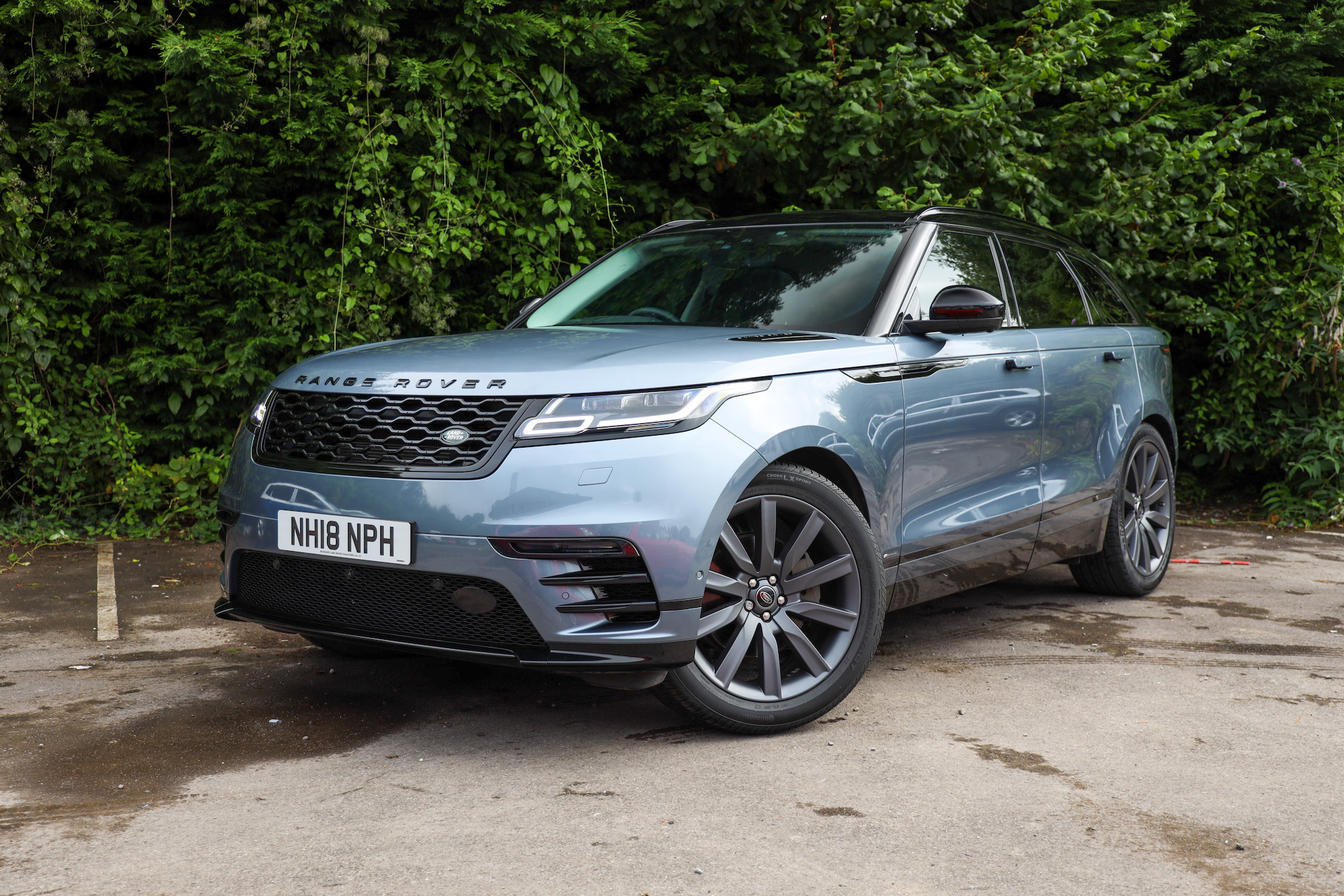 2018 RANGE ROVER VELAR R-DYNAMIC HSE P380