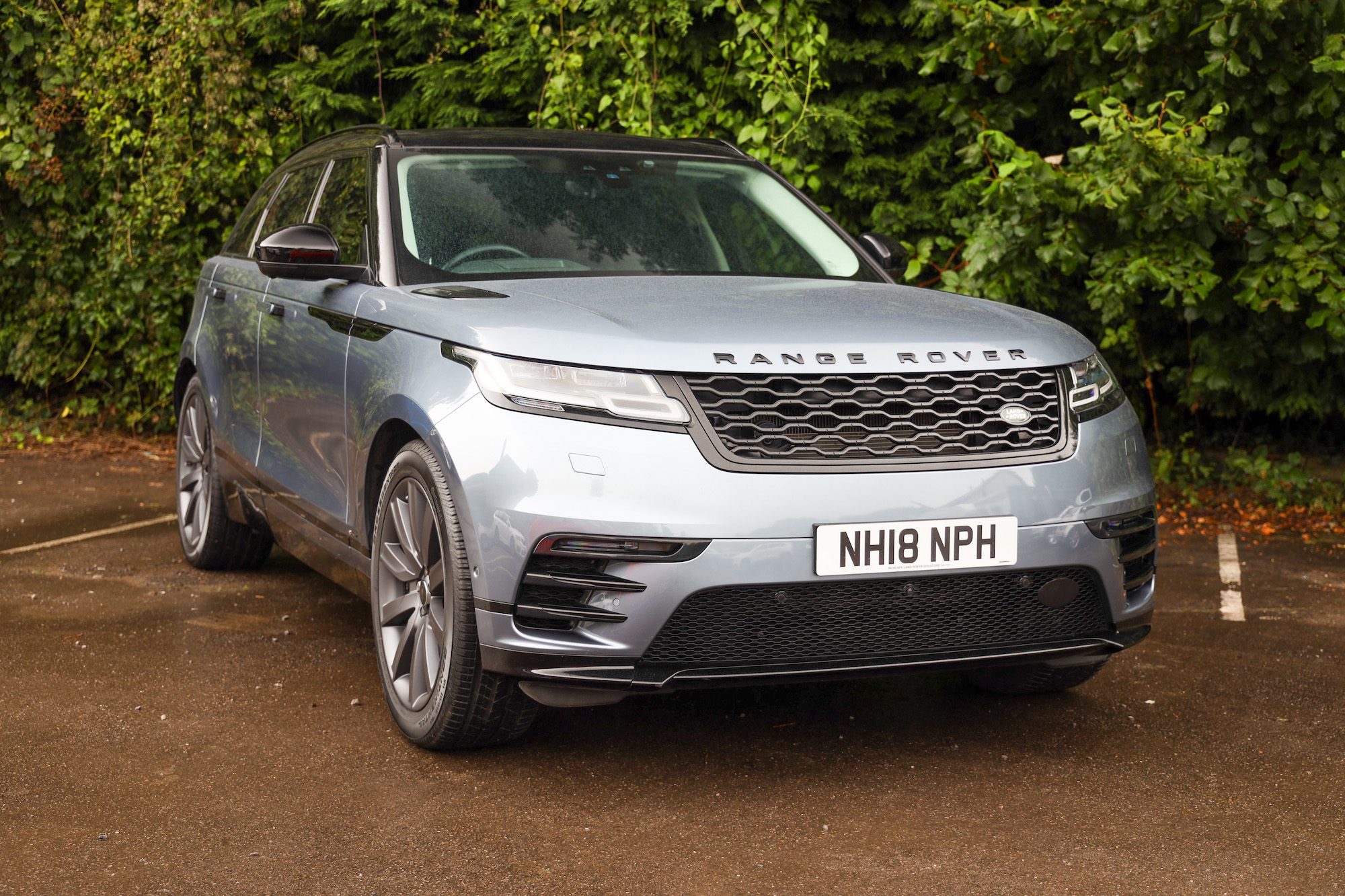2018 RANGE ROVER VELAR R-DYNAMIC HSE P380
